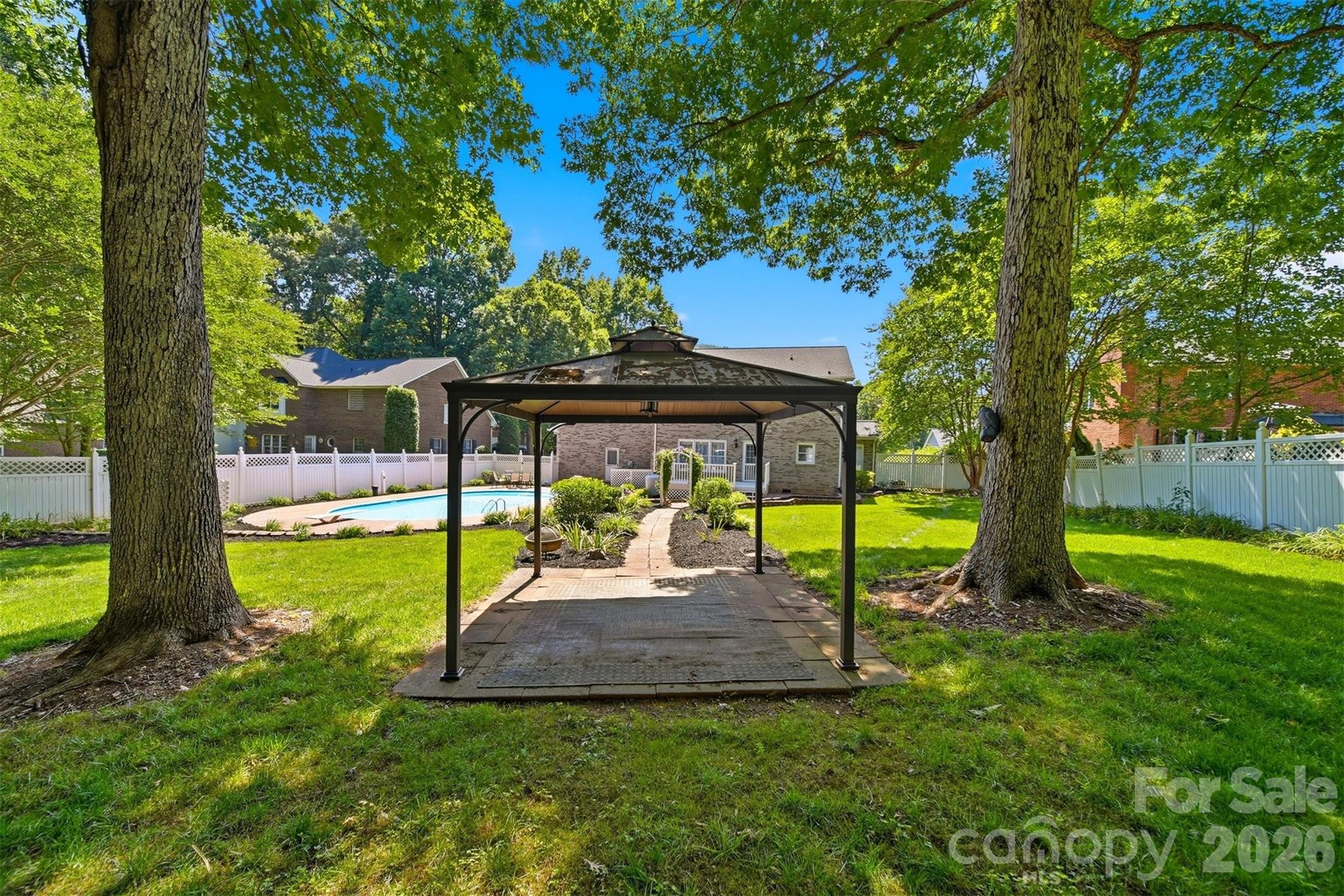 Photo 34 of 1948 Twin Ponds Drive, Hickory, NC