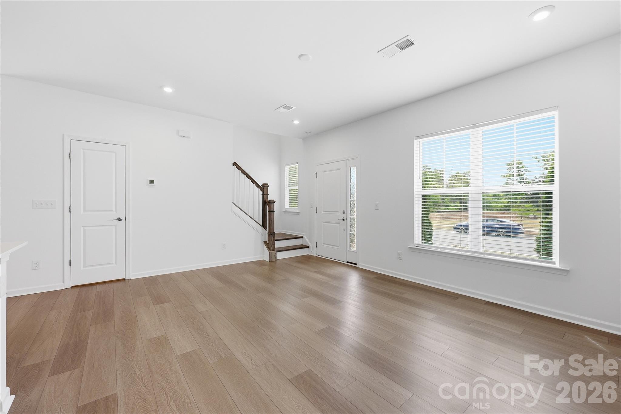 Photo 5 of 16401 Leading Street, Charlotte, NC