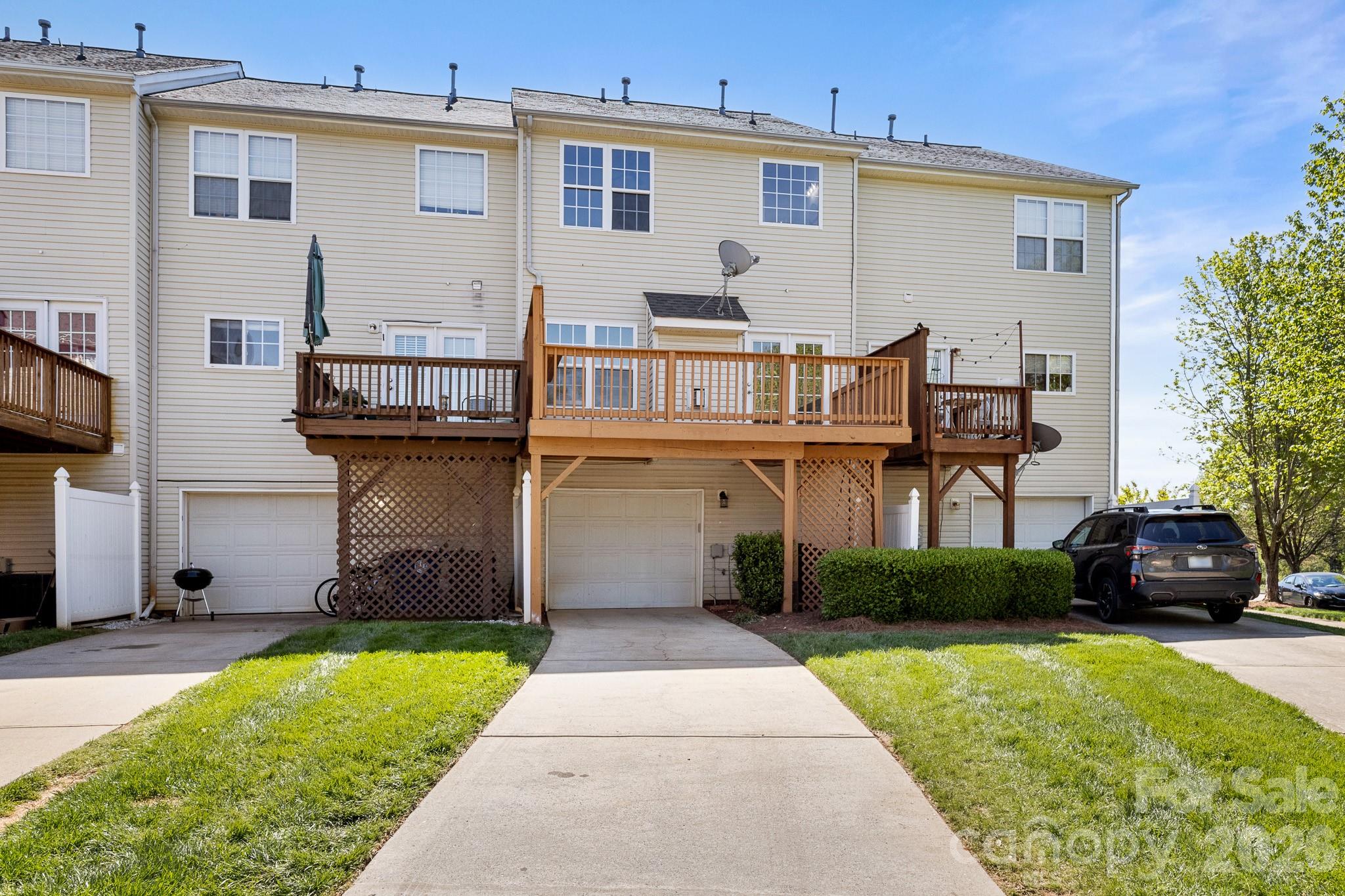 16209 Peachmont Drive, Cornelius, NC - photo 43 of 49