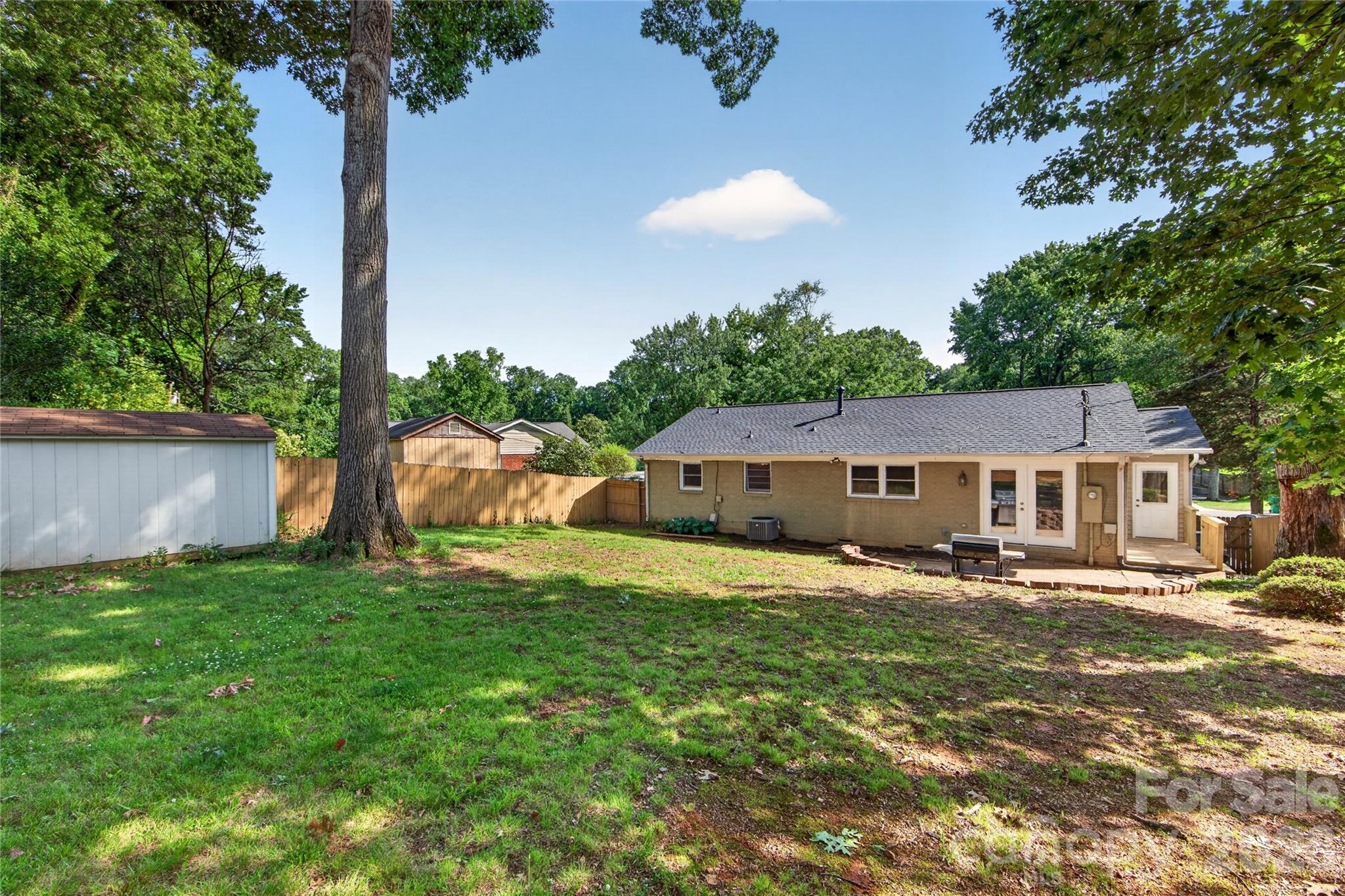 Photo 26 of 609 Kenlough Drive, Charlotte, NC