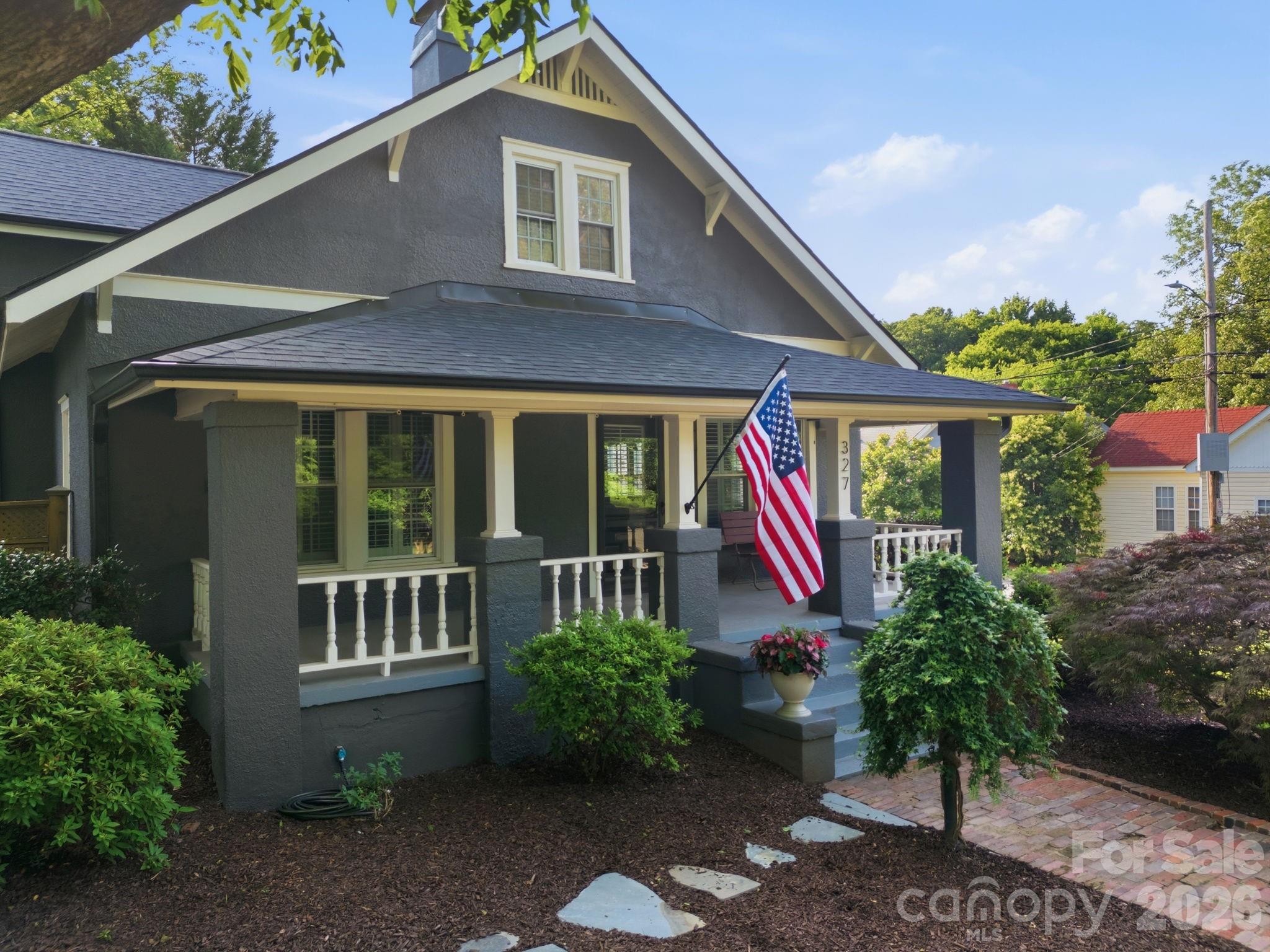 Home for sale at 327 Campus Street, Charlotte, NC — photo 3 of 48