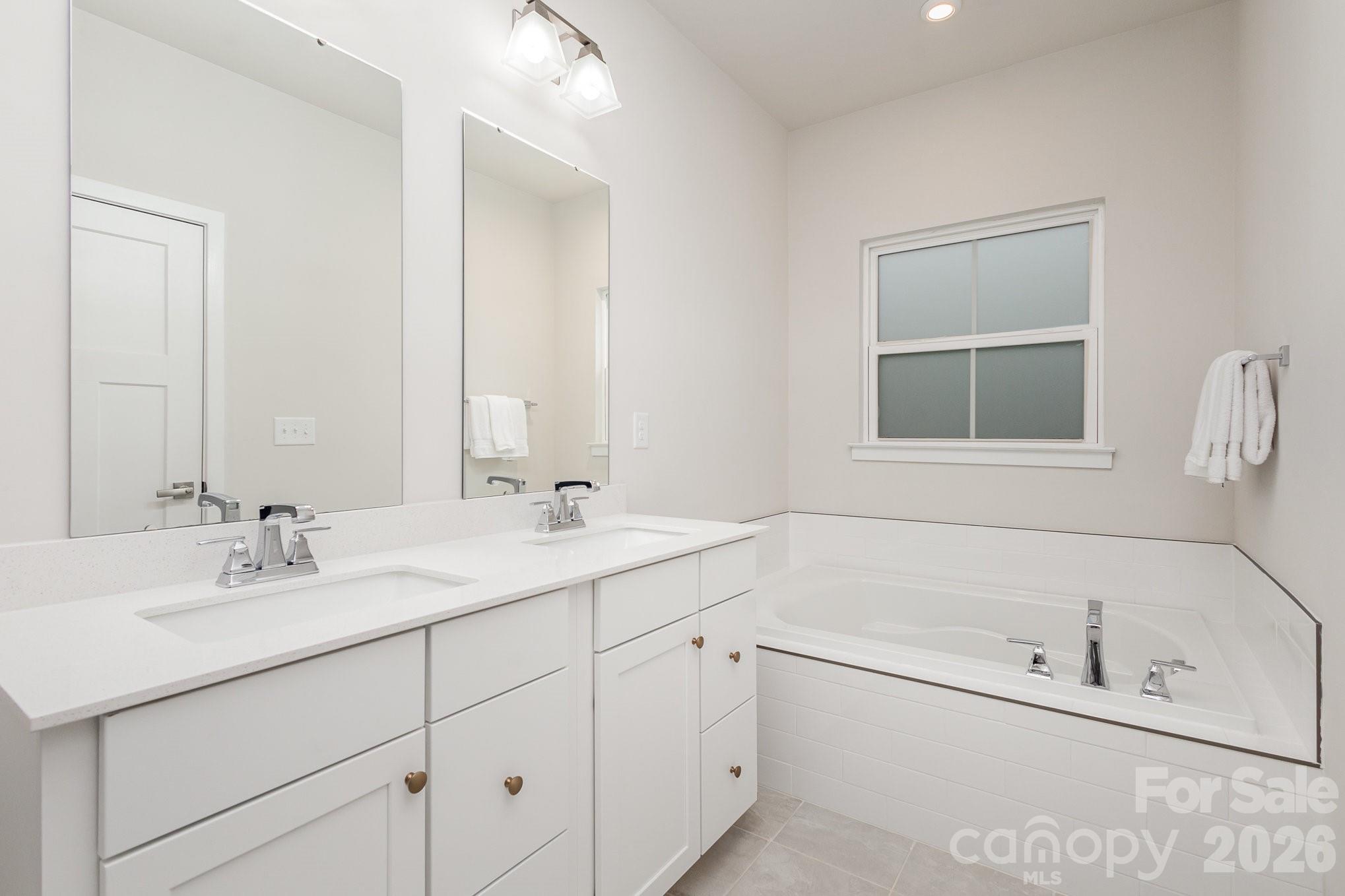 448 Lahinch Drive, Tega Cay, SC - photo 22 of 45