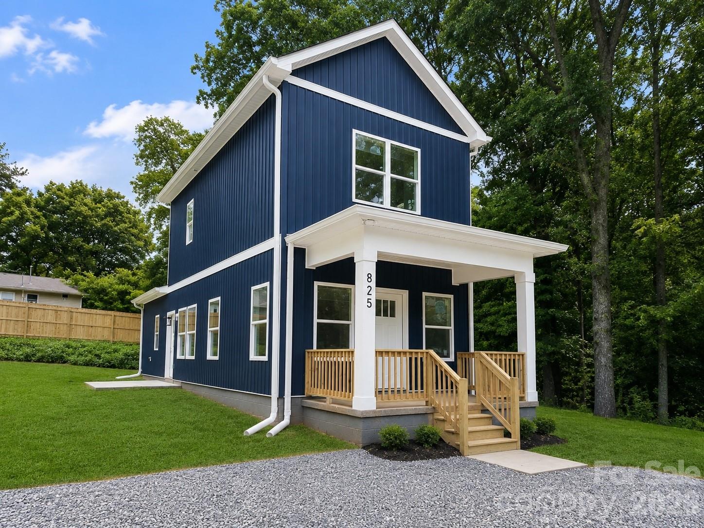 825 E Arch Street, Lancaster, SC