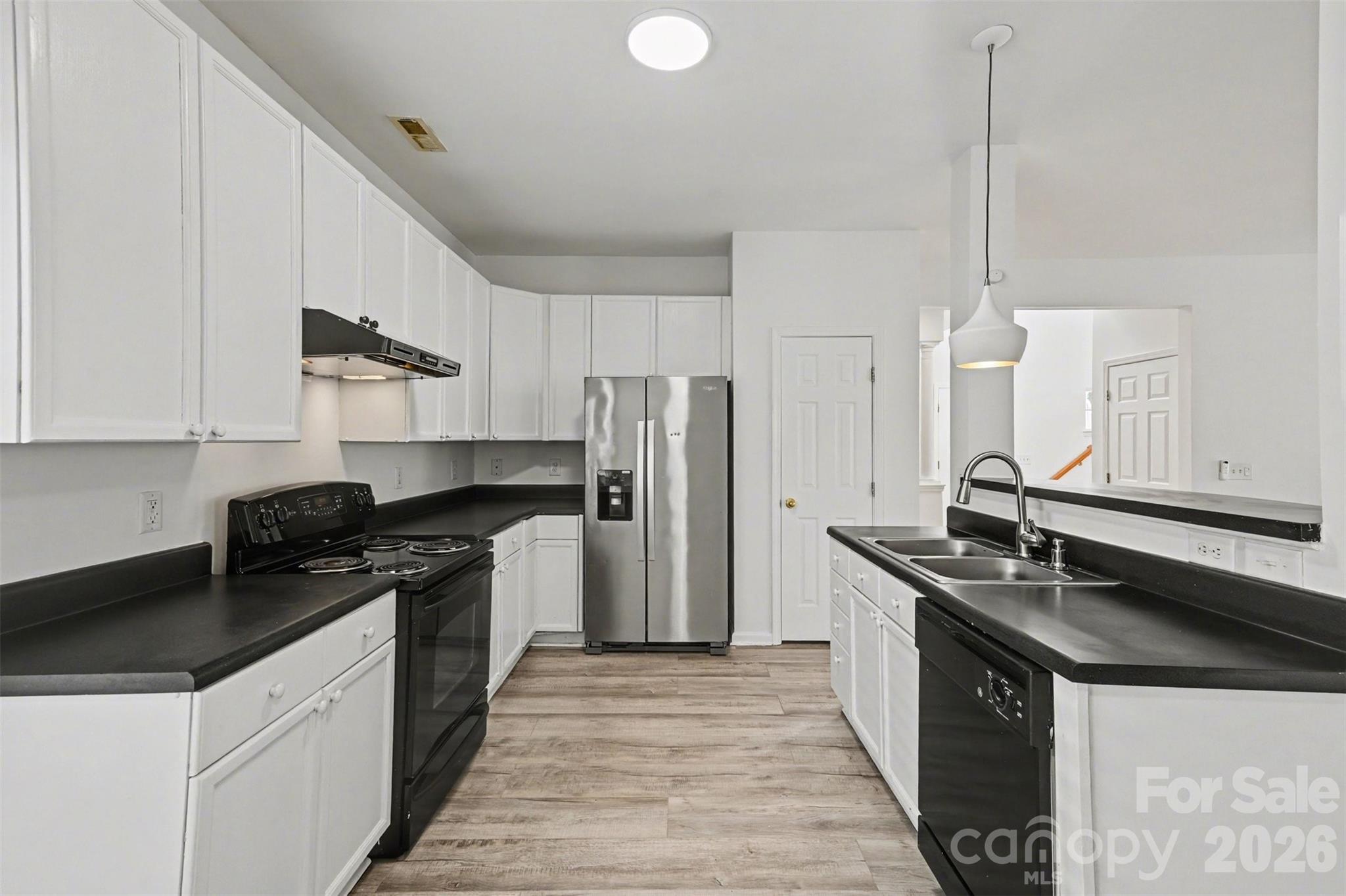 Photo 4 of 5041 Prosperity Ridge Road, Charlotte, NC