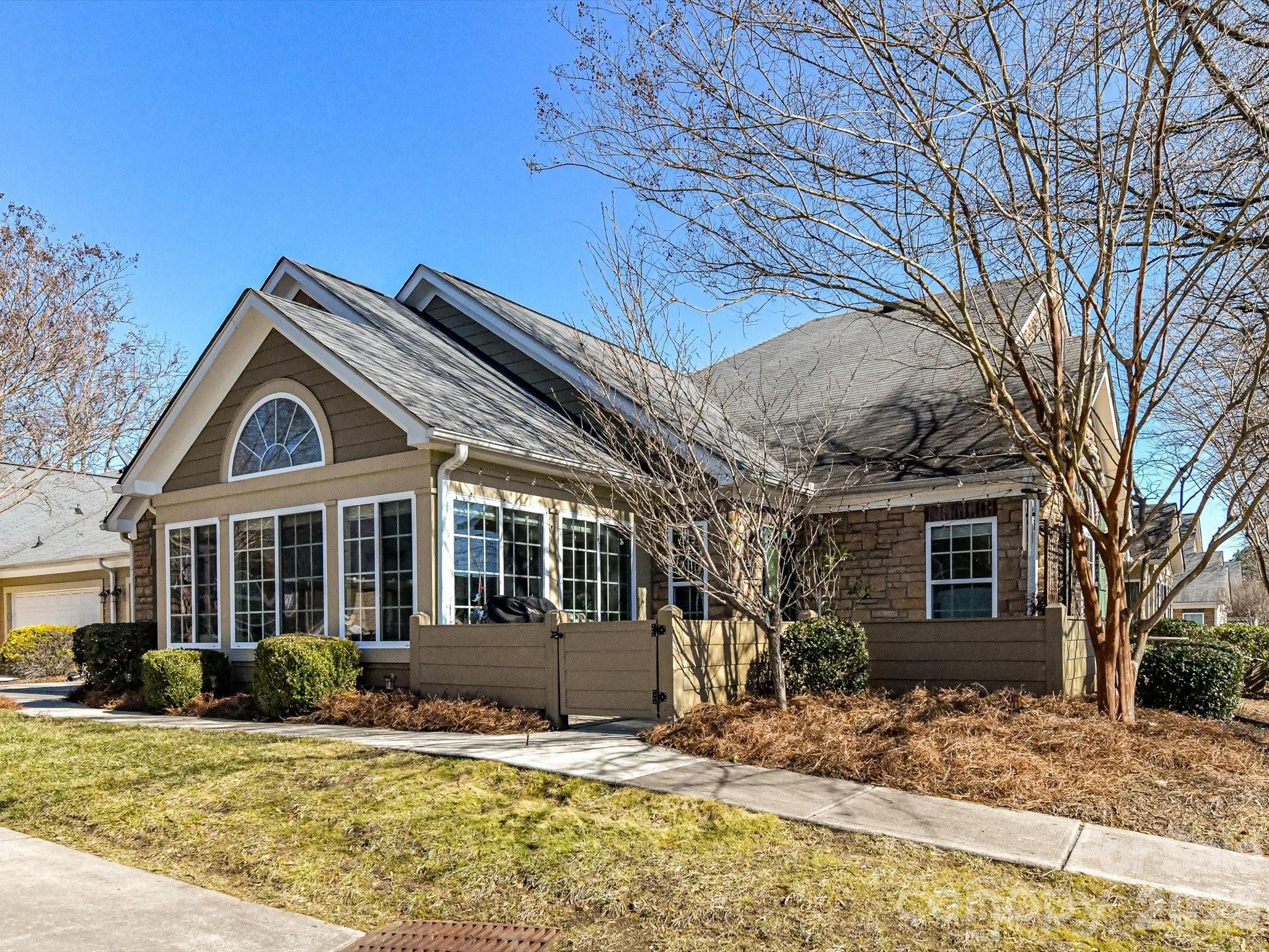 Home for sale at 5433 Prosperity View Drive, Charlotte, NC — photo 1 of 31