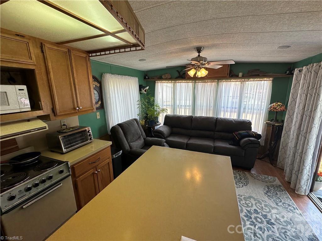 120 Elm Street, New London, NC - photo 12 of 49