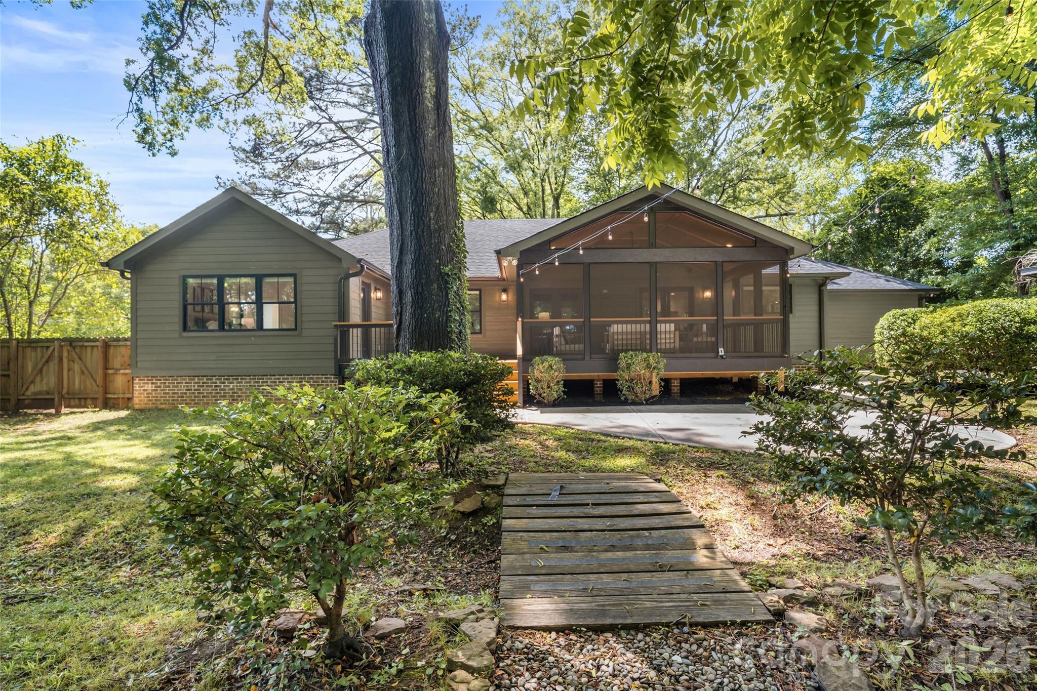 Photo 45 of 1542 Carolyn Drive, Charlotte, NC