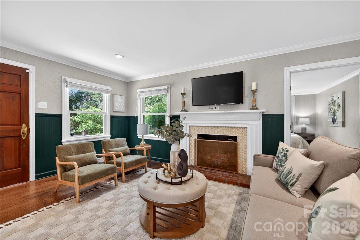 Home for sale at 2034 Lanier Avenue, Charlotte, NC — photo 1 of 43