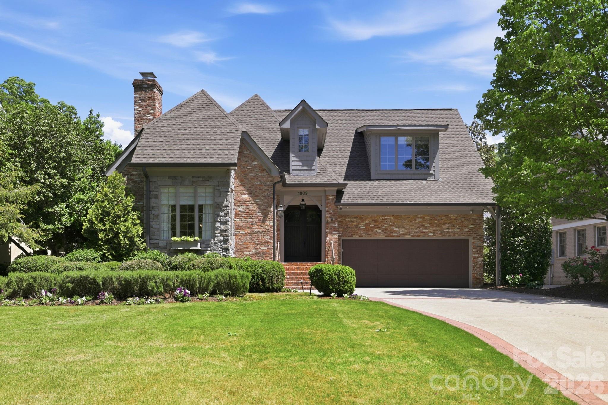 1909 Maryland Avenue, Charlotte, NC - photo 1 of 33