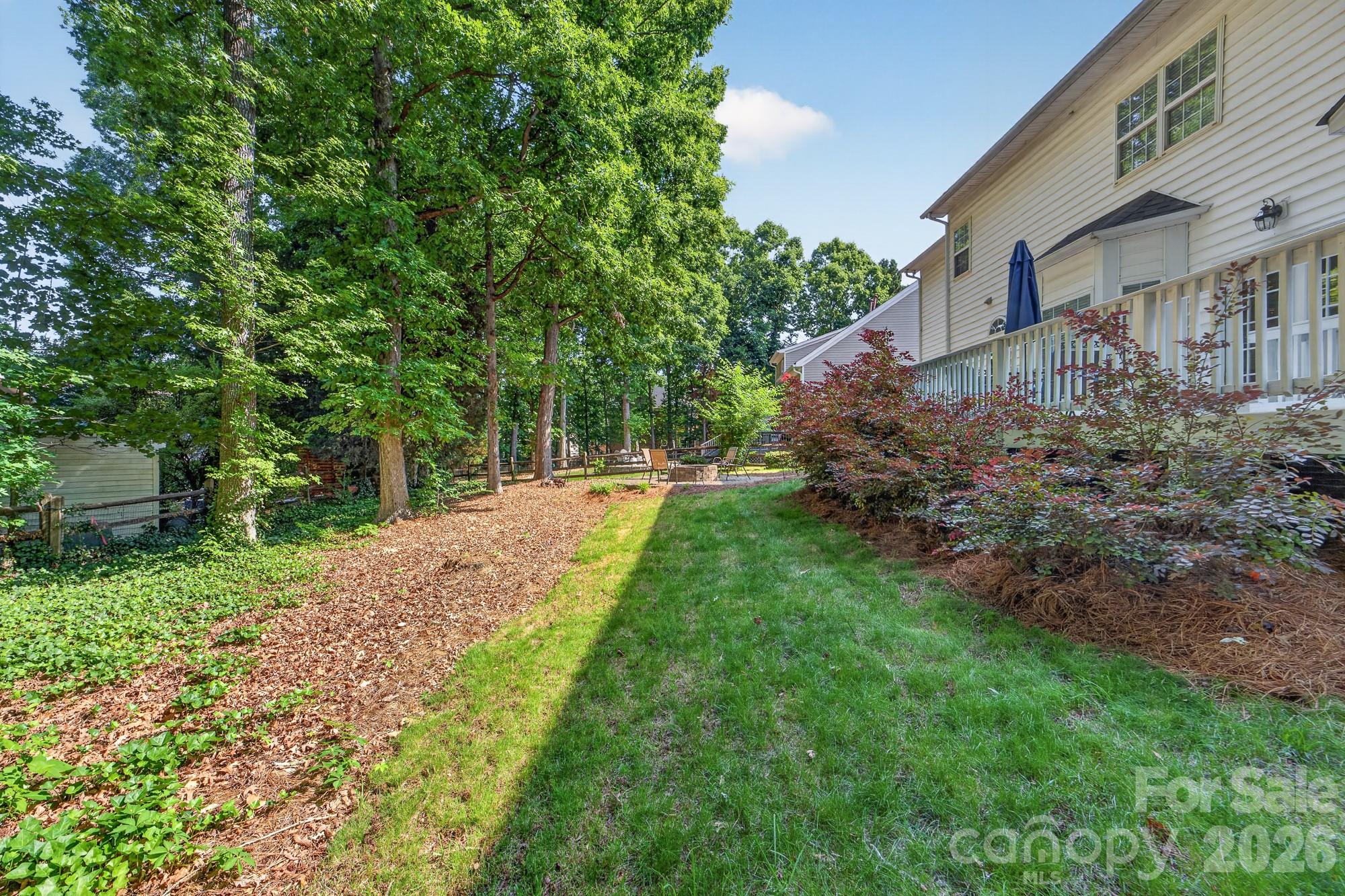 8812 Kingston Forest Drive, Charlotte, NC - photo 36 of 37