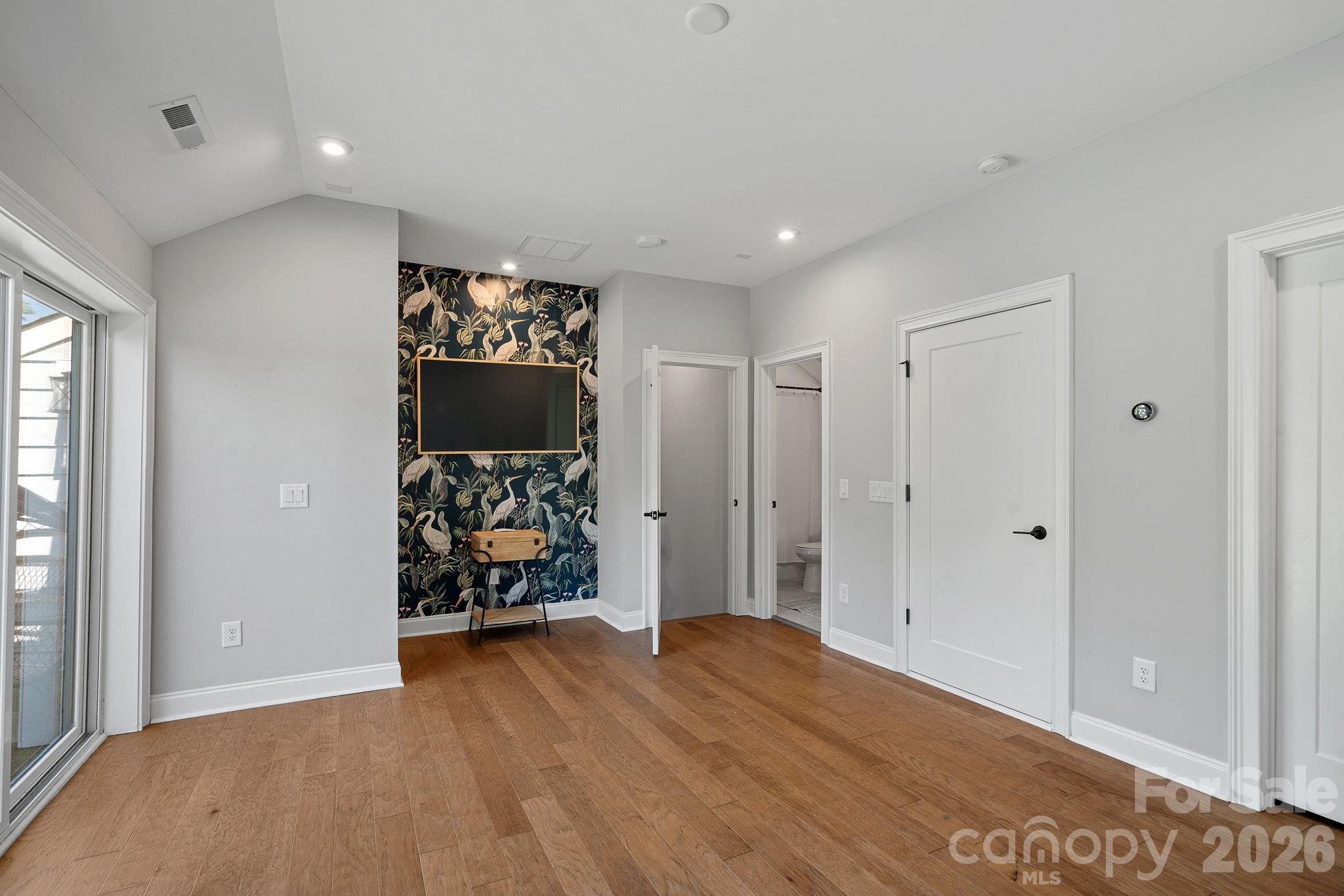 2543 Deacon Avenue, Charlotte, NC - photo 26 of 37