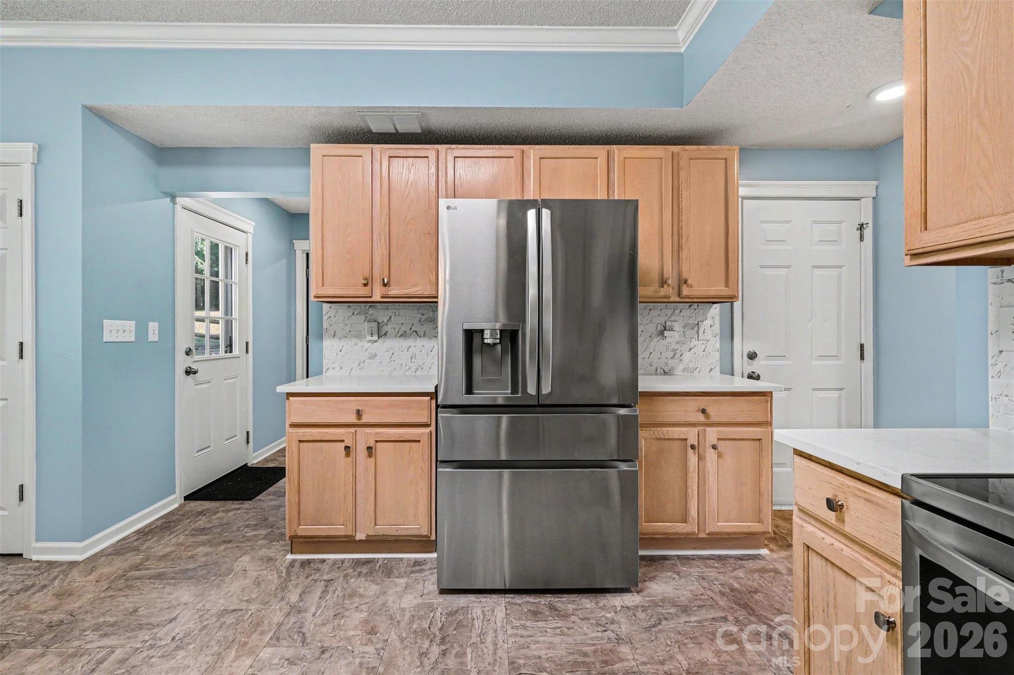 Photo 14 of 10422 Baskerville Avenue, Charlotte, NC