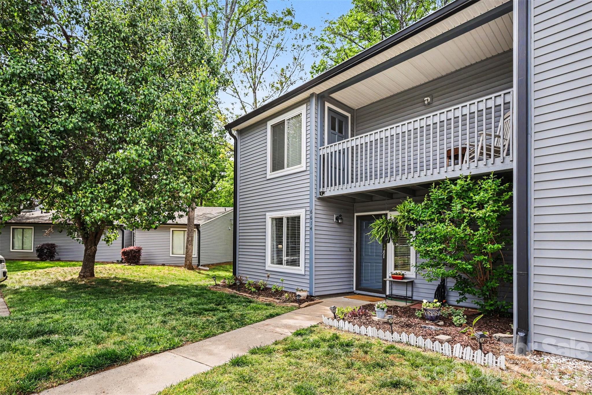 Photo 2 of 6614 Point Comfort Lane, Charlotte, NC