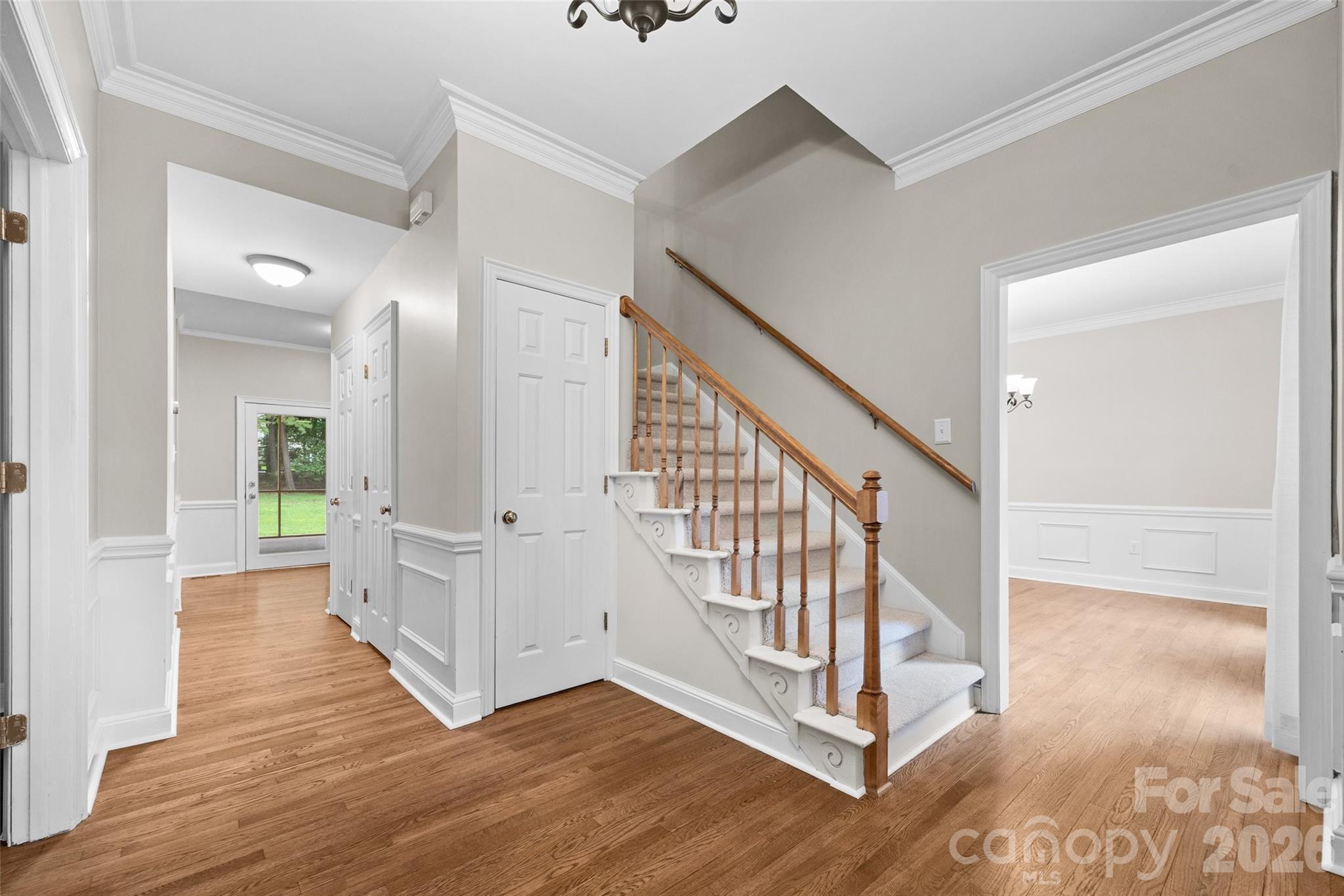 Photo 5 of 2115 E Providence Drive, Charlotte, NC