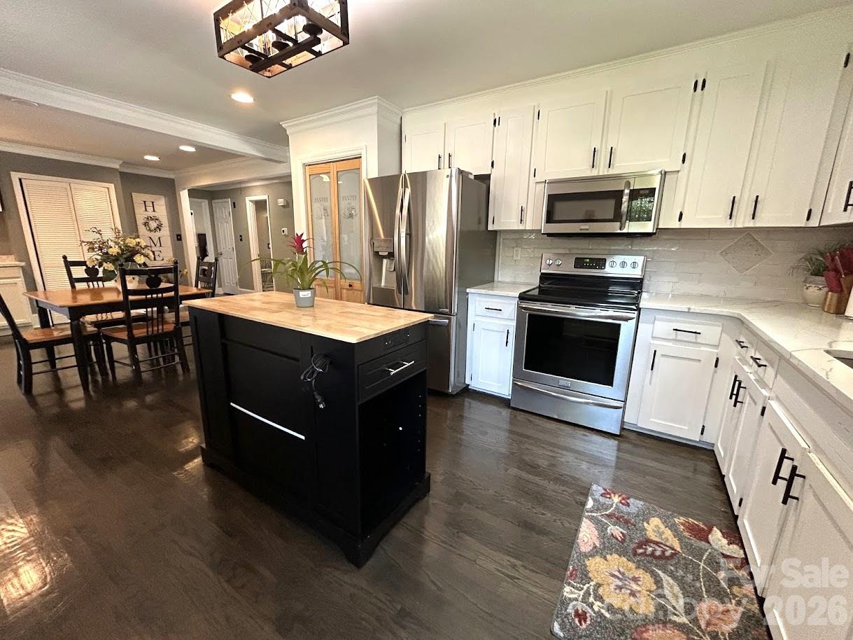 Photo 9 of 7113 Sterncrest Place, Charlotte, NC
