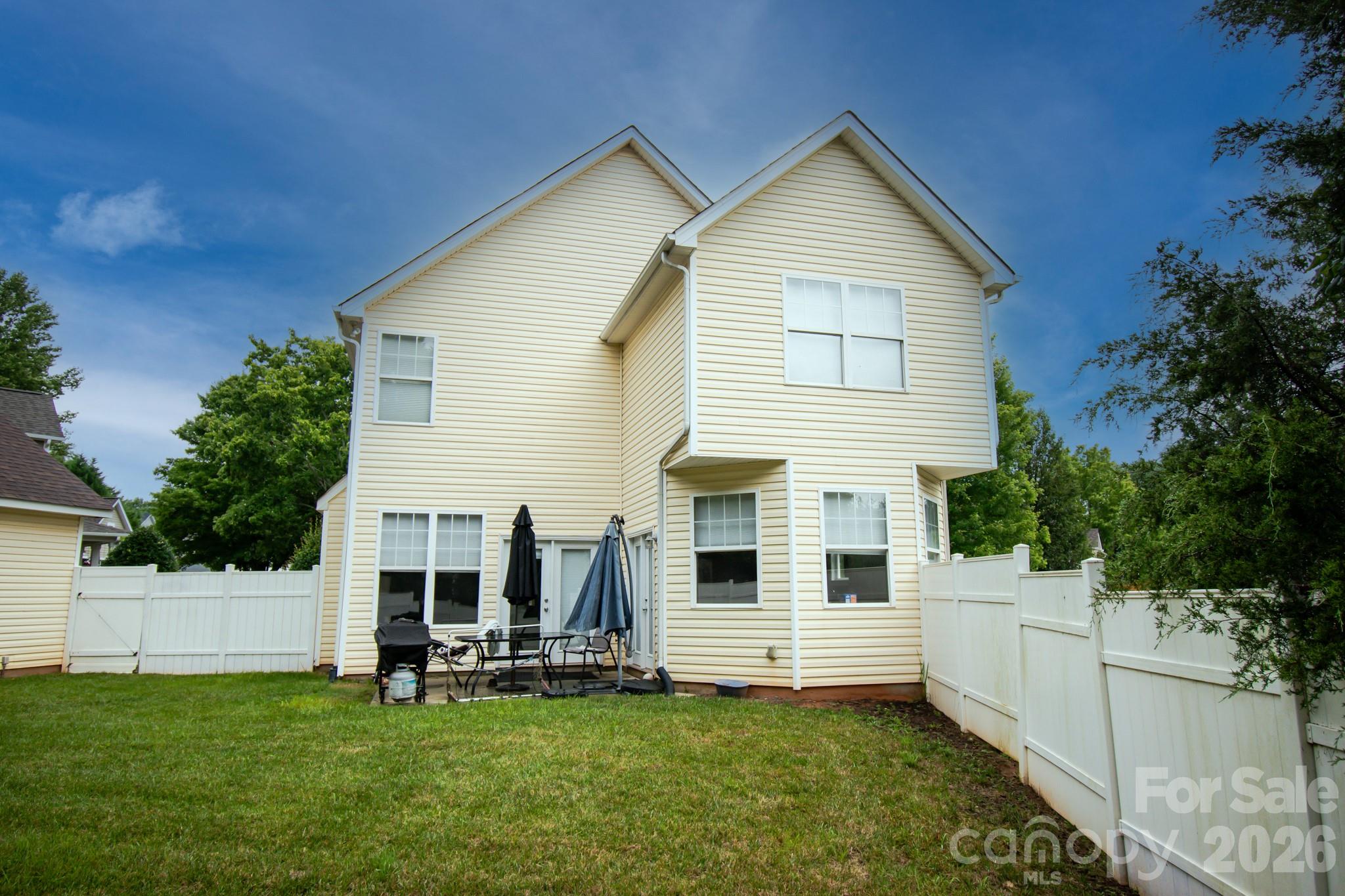 9904 Adelie Court, Cornelius, NC - photo 3 of 33