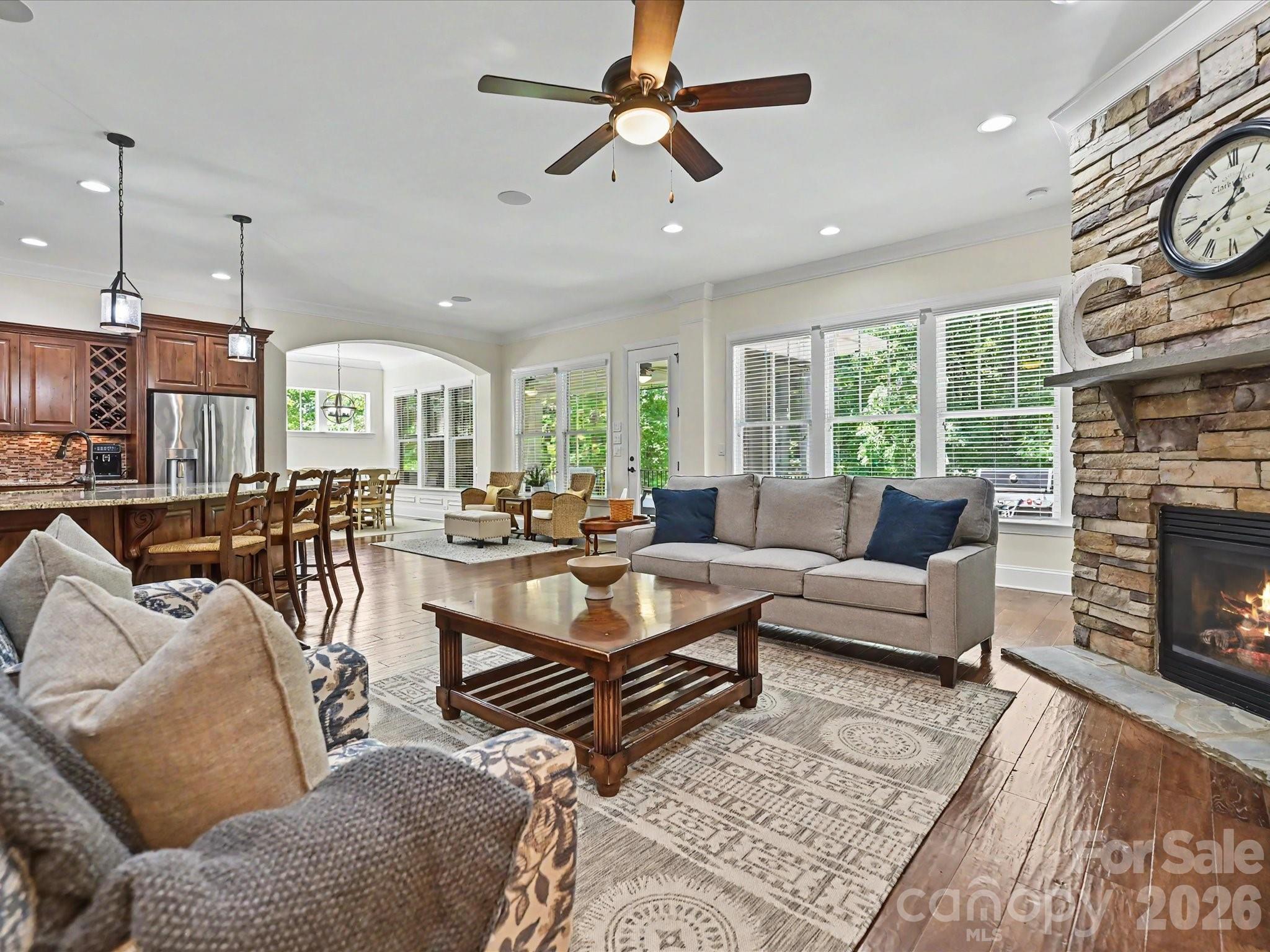 1044 Wessington Manor Lane, Fort Mill, SC - photo 5 of 46