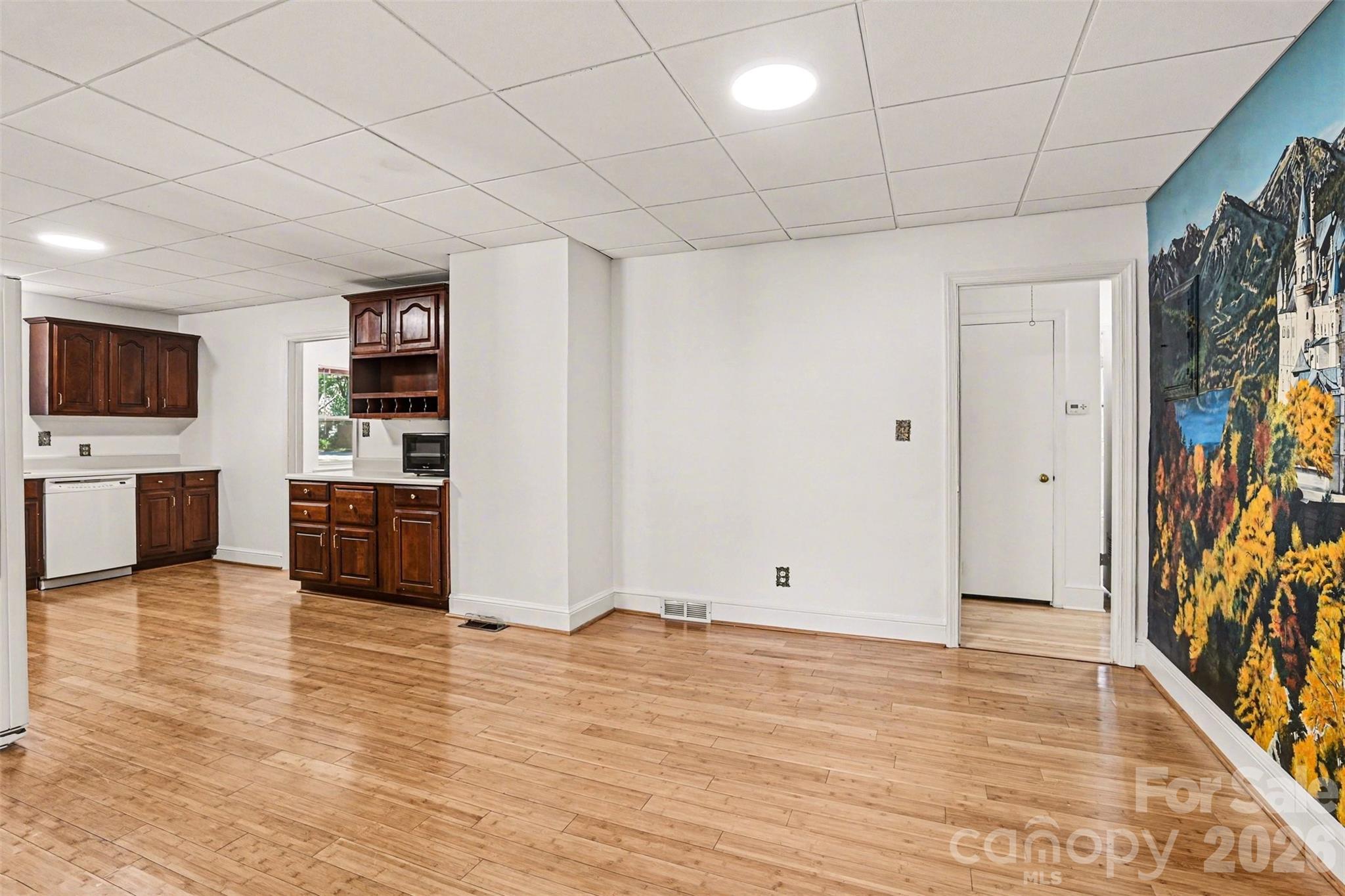 Photo 11 of 955 Hickory Nut Street, Charlotte, NC