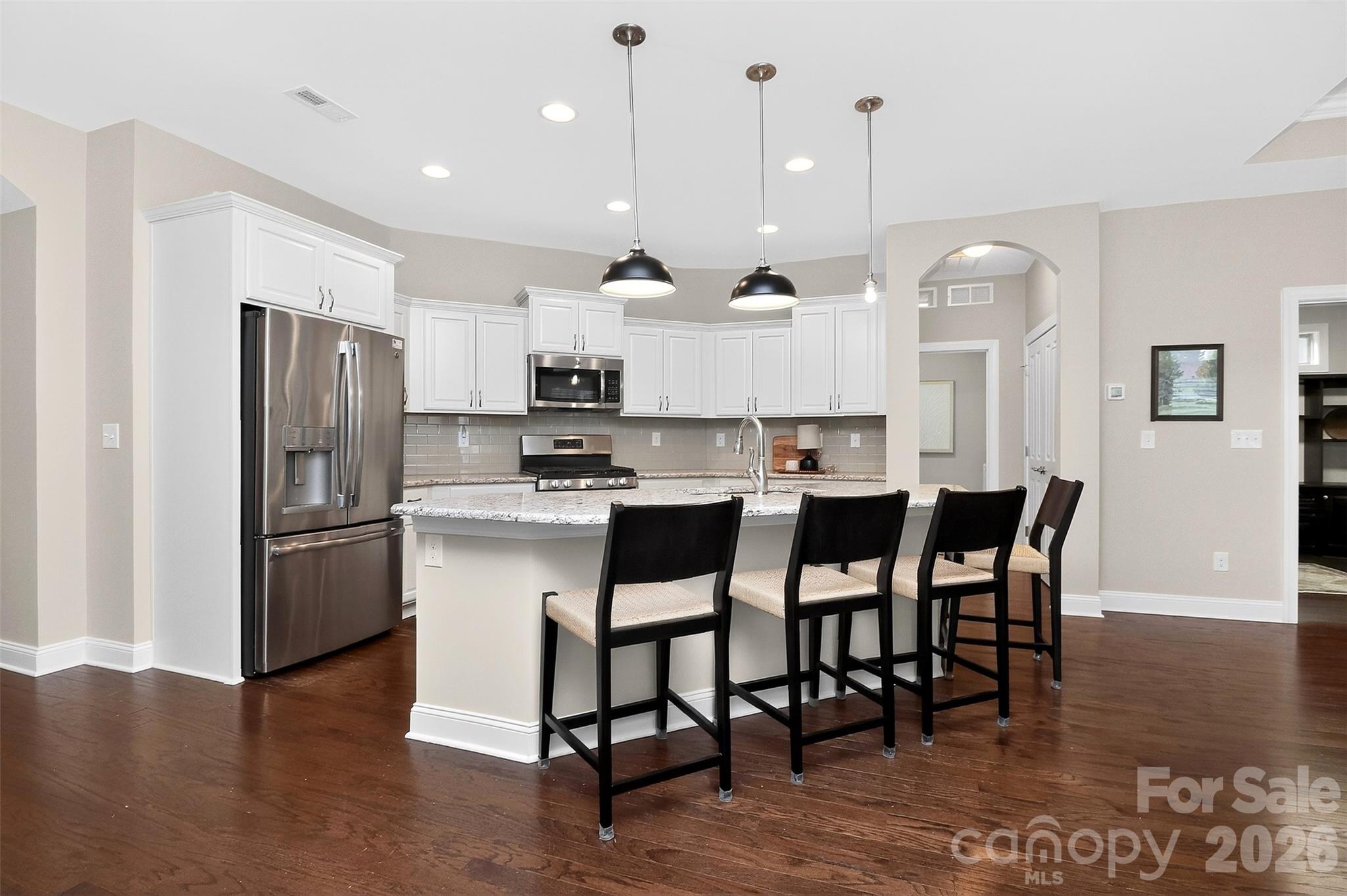 Photo 3 of 7933 Parknoll Drive, Huntersville, NC