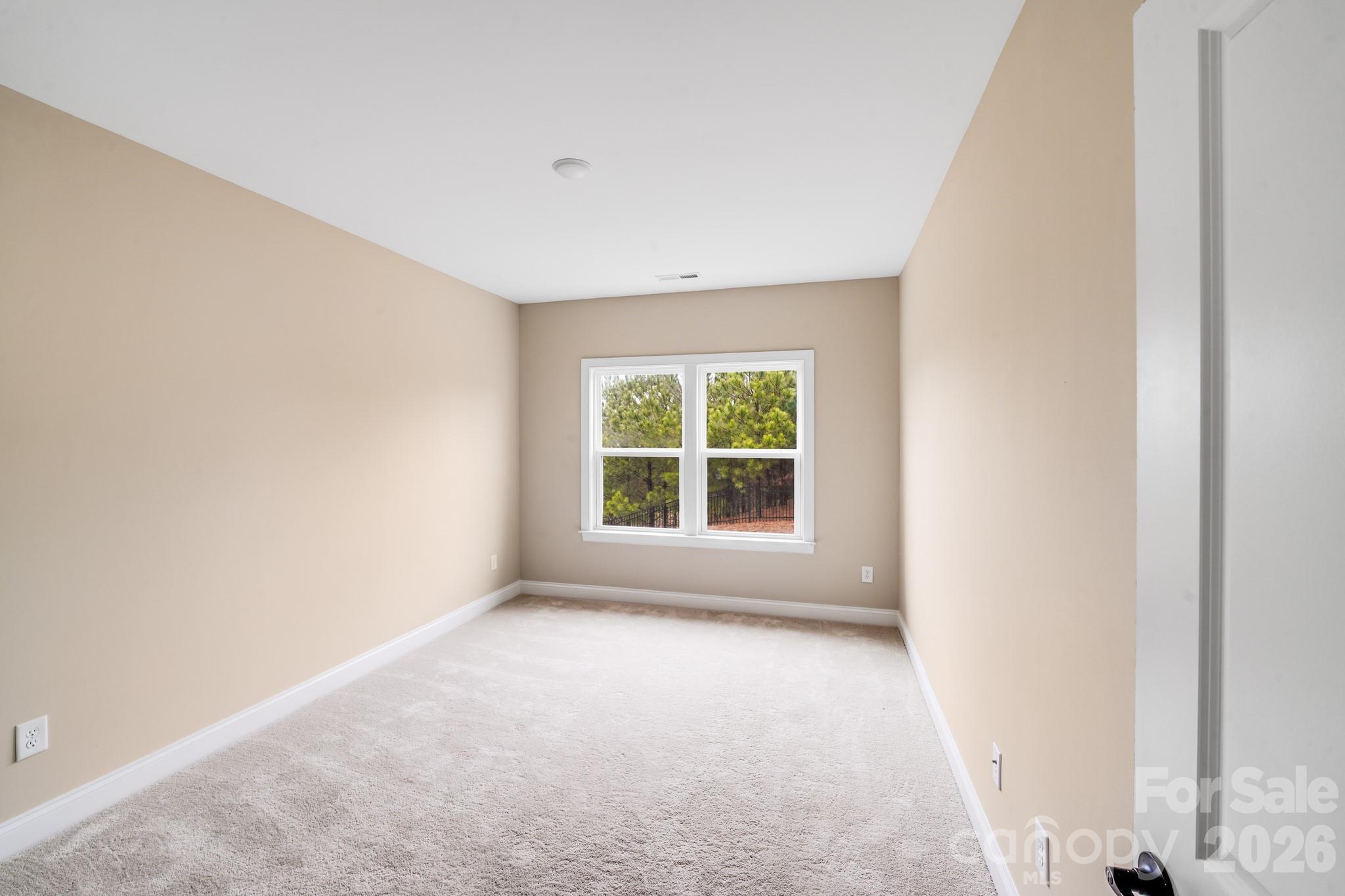 Photo 32 of 16004 Deer River Road, Charlotte, NC
