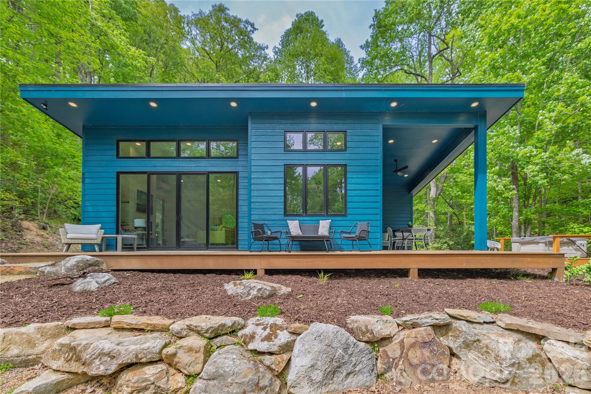 808 Mountain Cove Road, Hendersonville, NC - photo 1 of 1