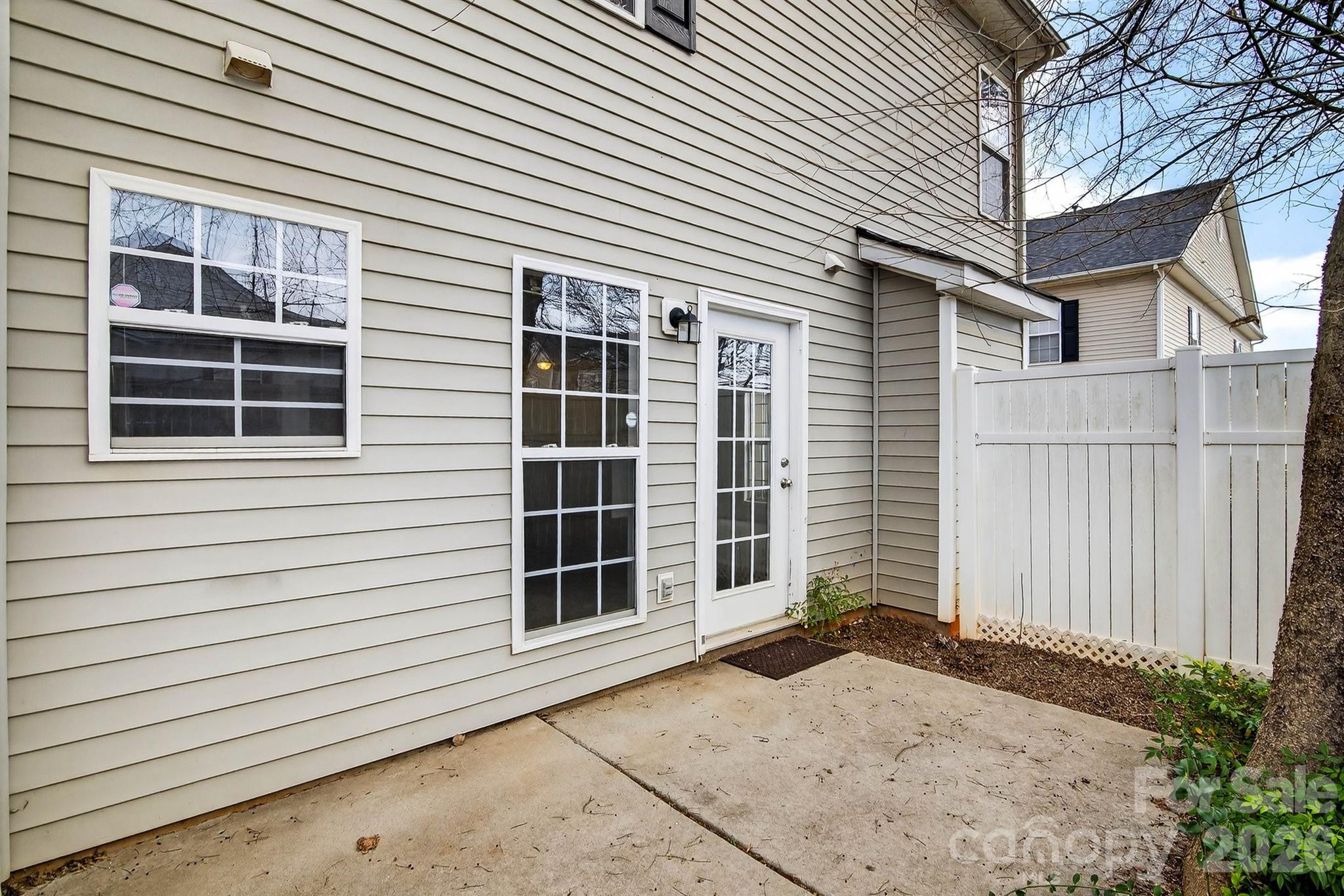 Photo 31 of 1911 Flushing Court, Charlotte, NC