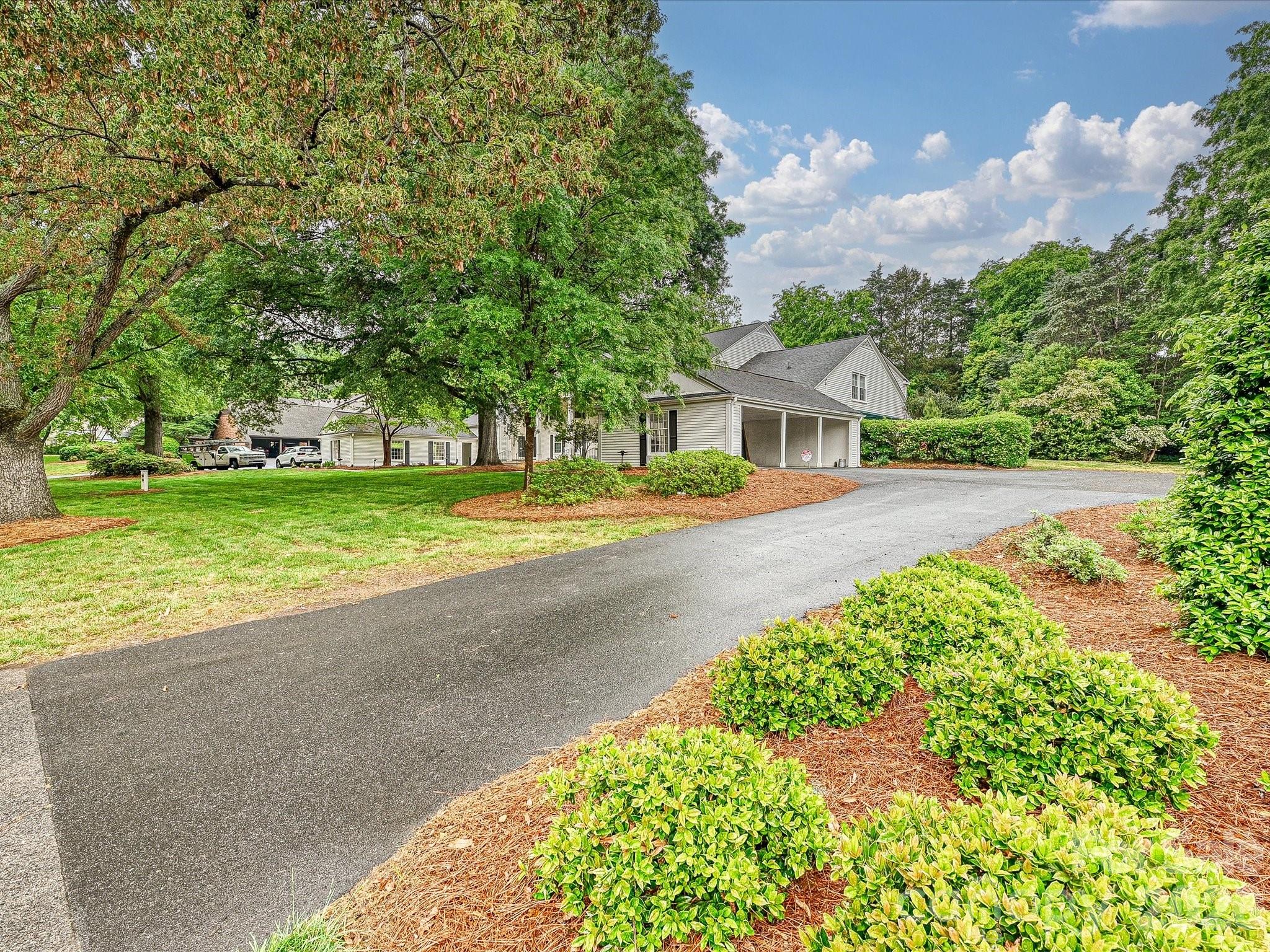 Photo 12 of 7004 Quail Hill Road, Charlotte, NC