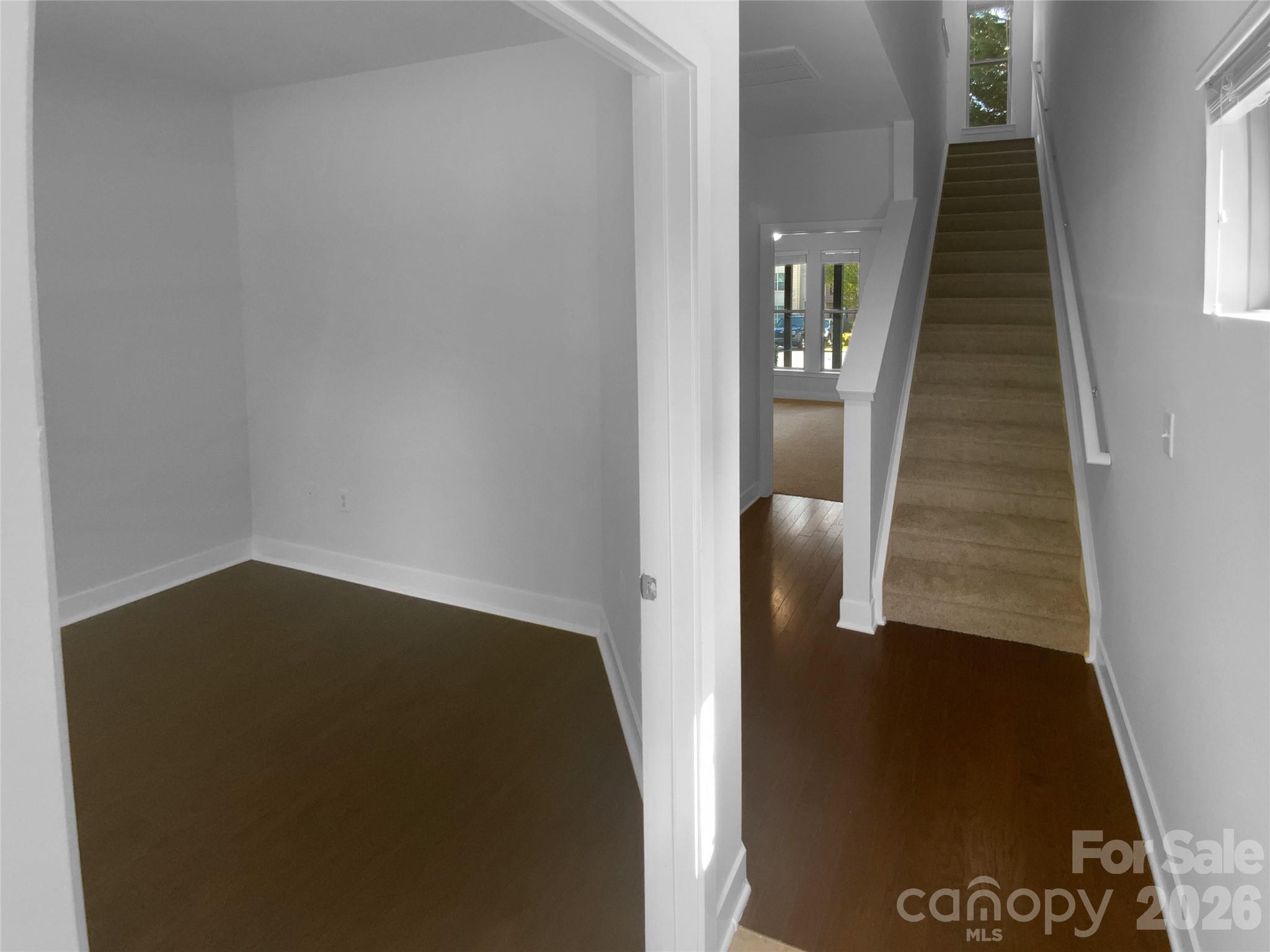 Photo 6 of 1031 Skyline View Way, Charlotte, NC