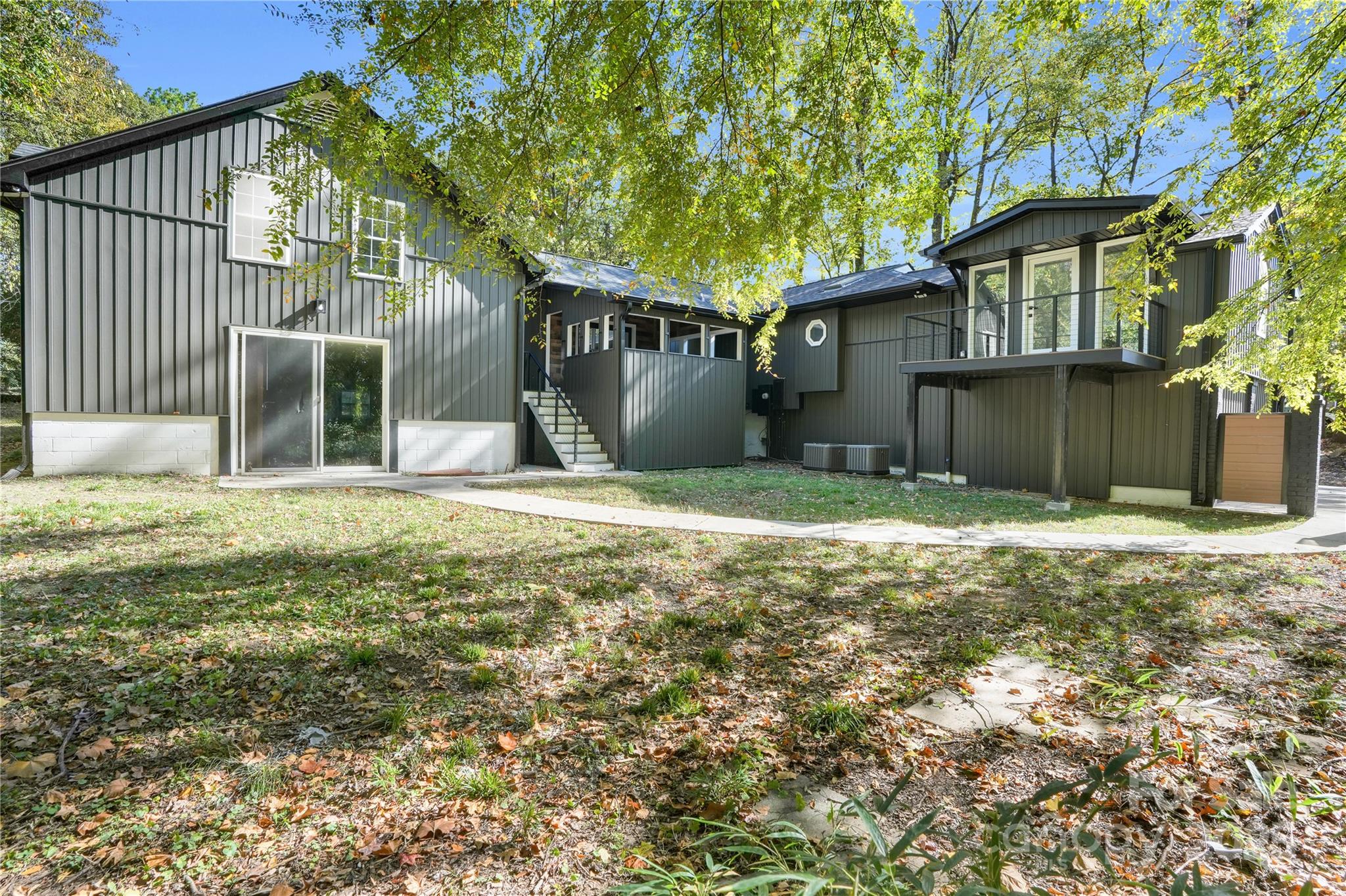 Photo 3 of 3301 Archdale Drive, Charlotte, NC