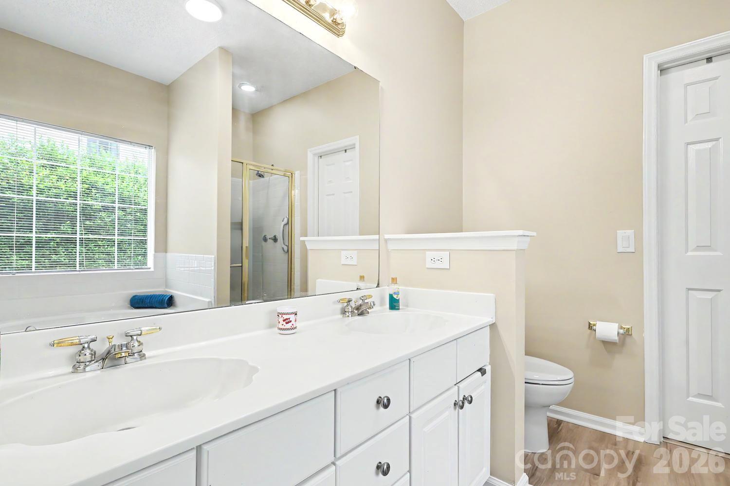 Photo 18 of 4710 Kirkgard Trail, Charlotte, NC