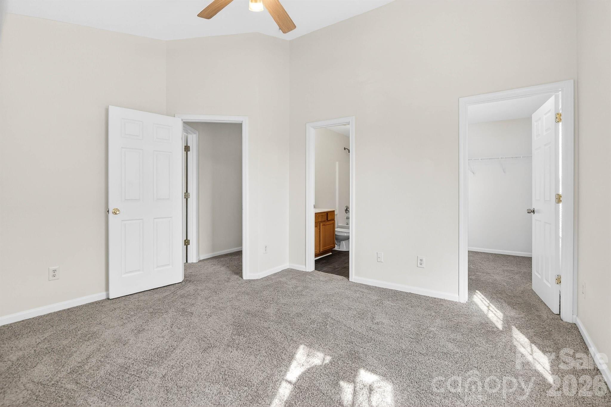 Photo 4 of 1911 Flushing Court, Charlotte, NC