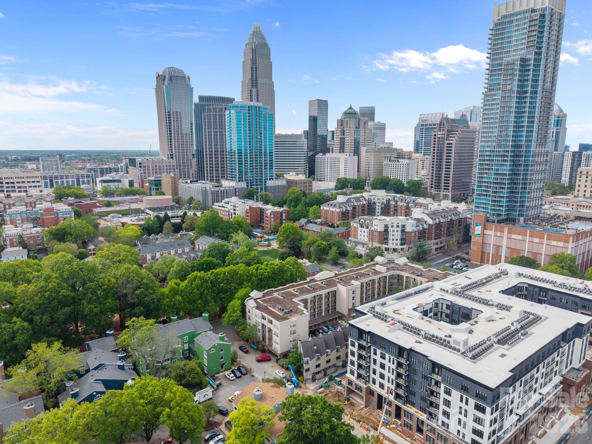 Photo 23 of 415 W 7th StreetH, Charlotte, NC