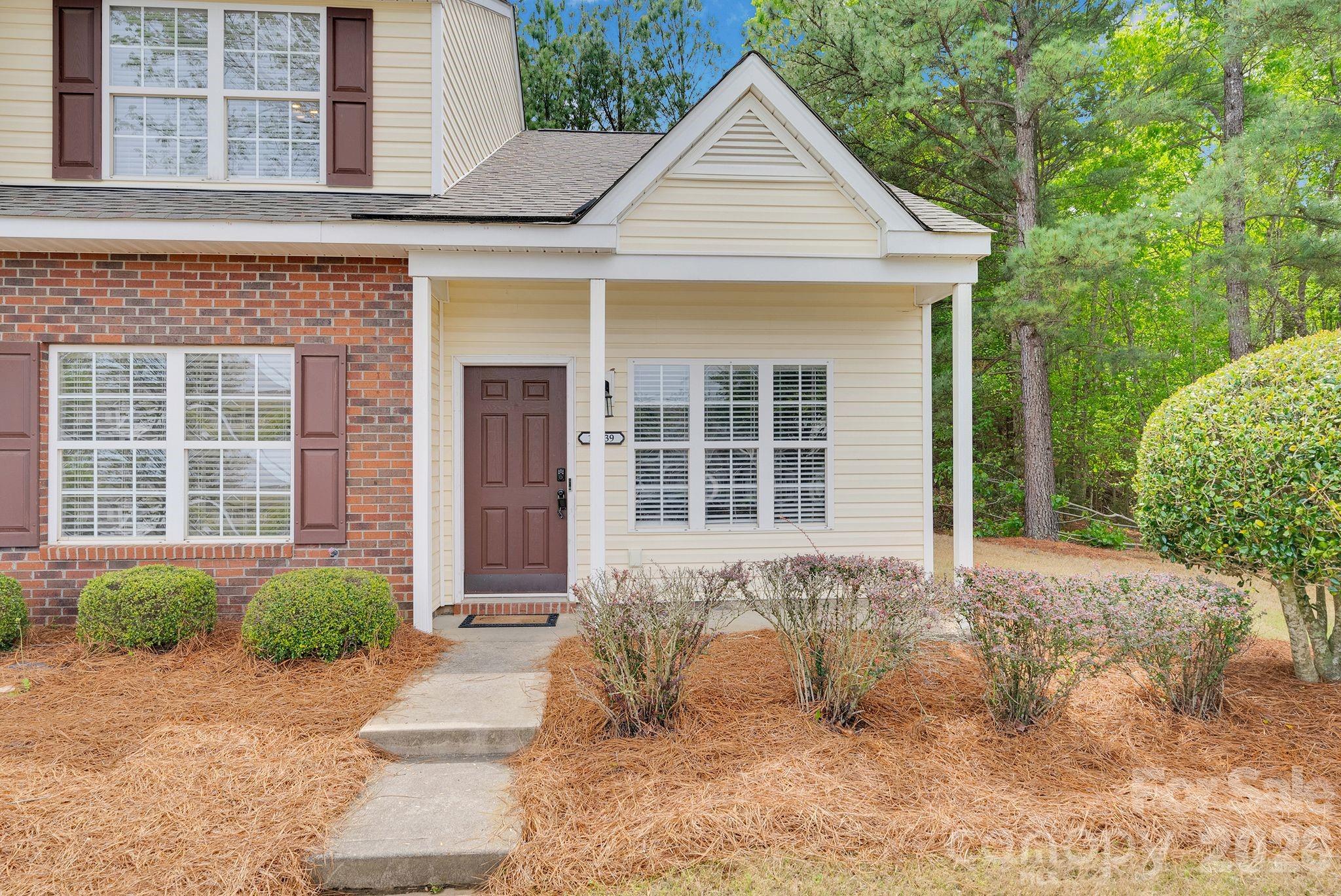 Home for sale at 17039 Greenlawn Hills Court, Charlotte, NC — photo 1 of 27