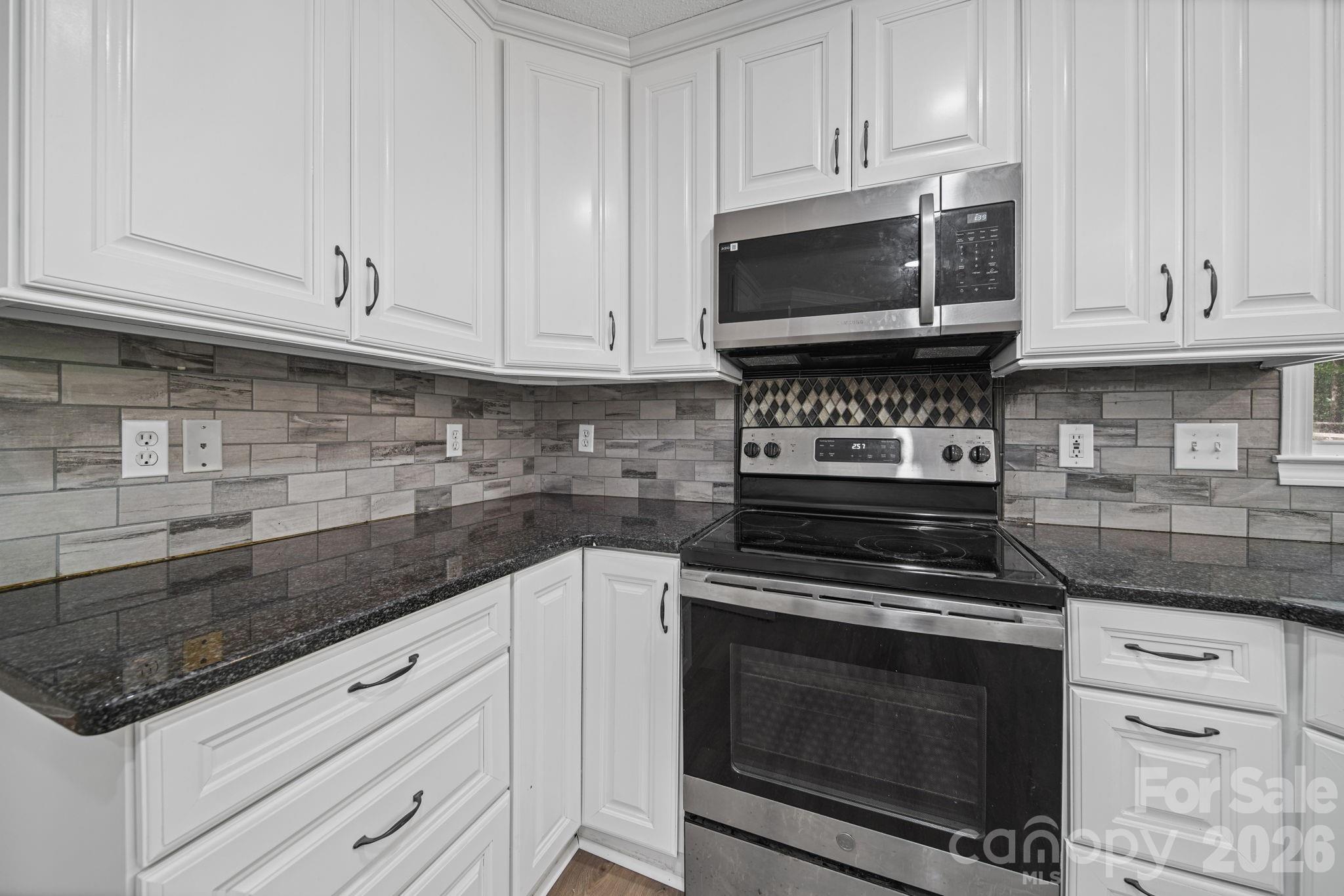 934 Clover Park Drive, Clover, SC - photo 13 of 39