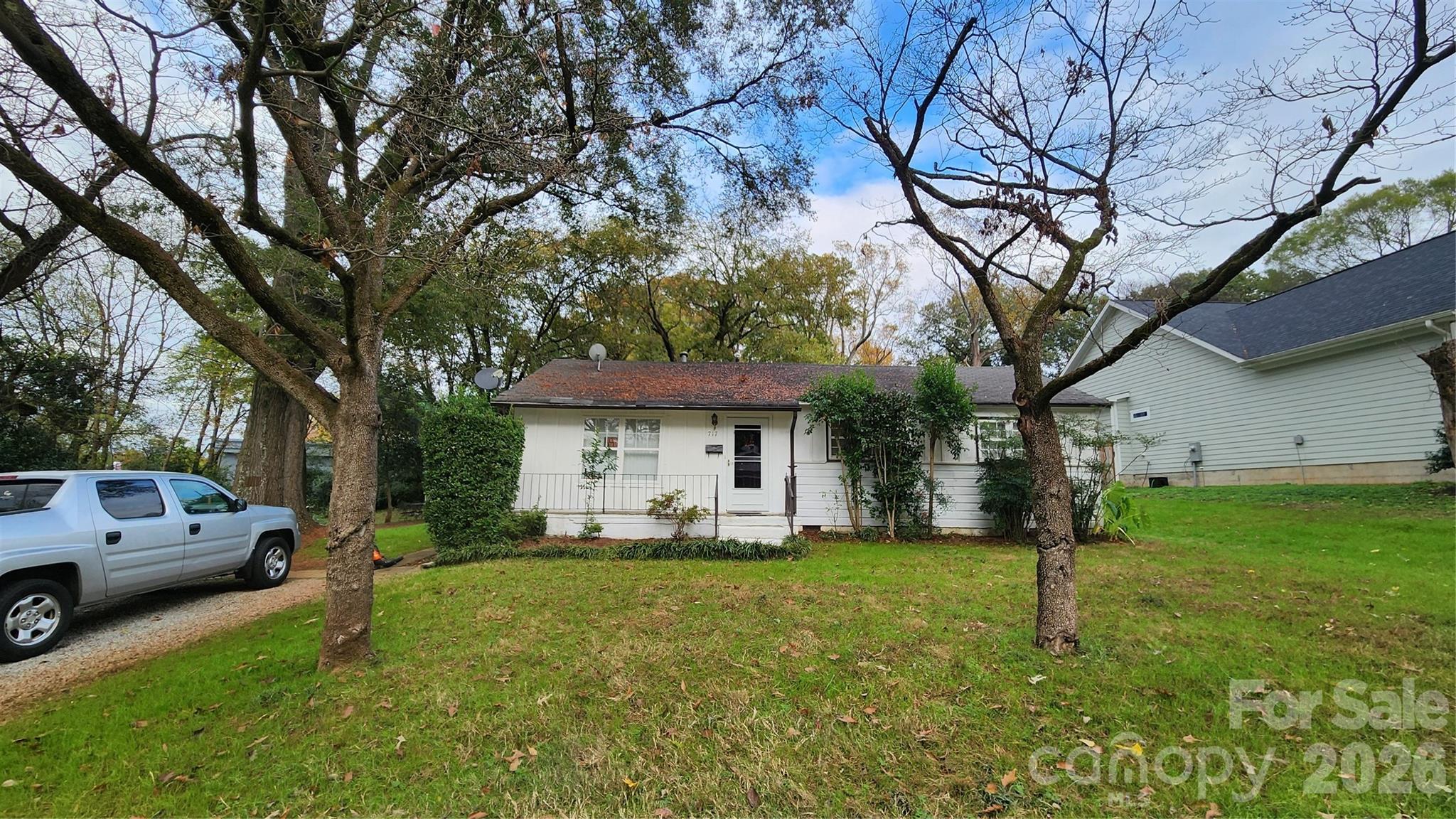 717 Tennyson Drive, Charlotte, NC