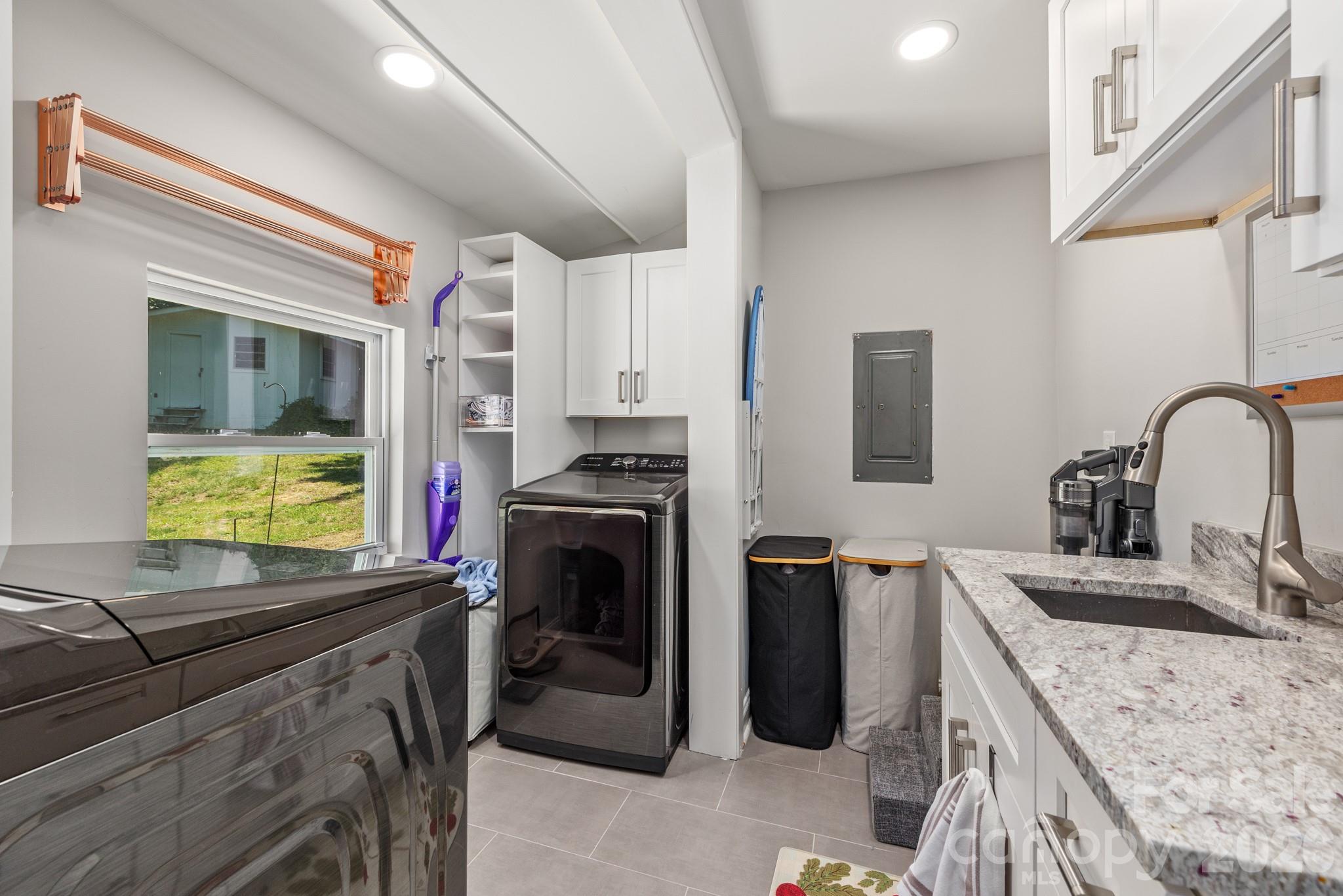 721 Rome Court, Charlotte, NC - photo 13 of 31