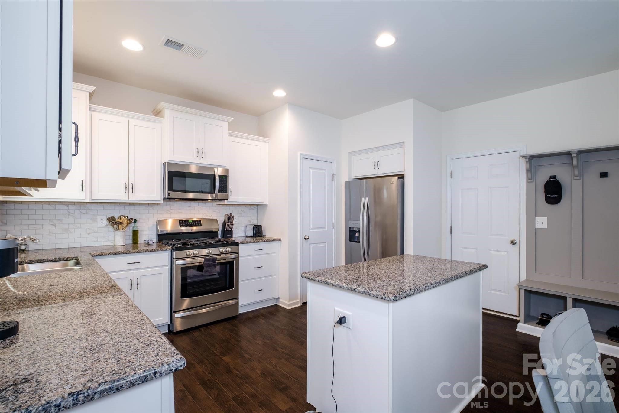 Photo 18 of 5415 Fenway Drive, Charlotte, NC