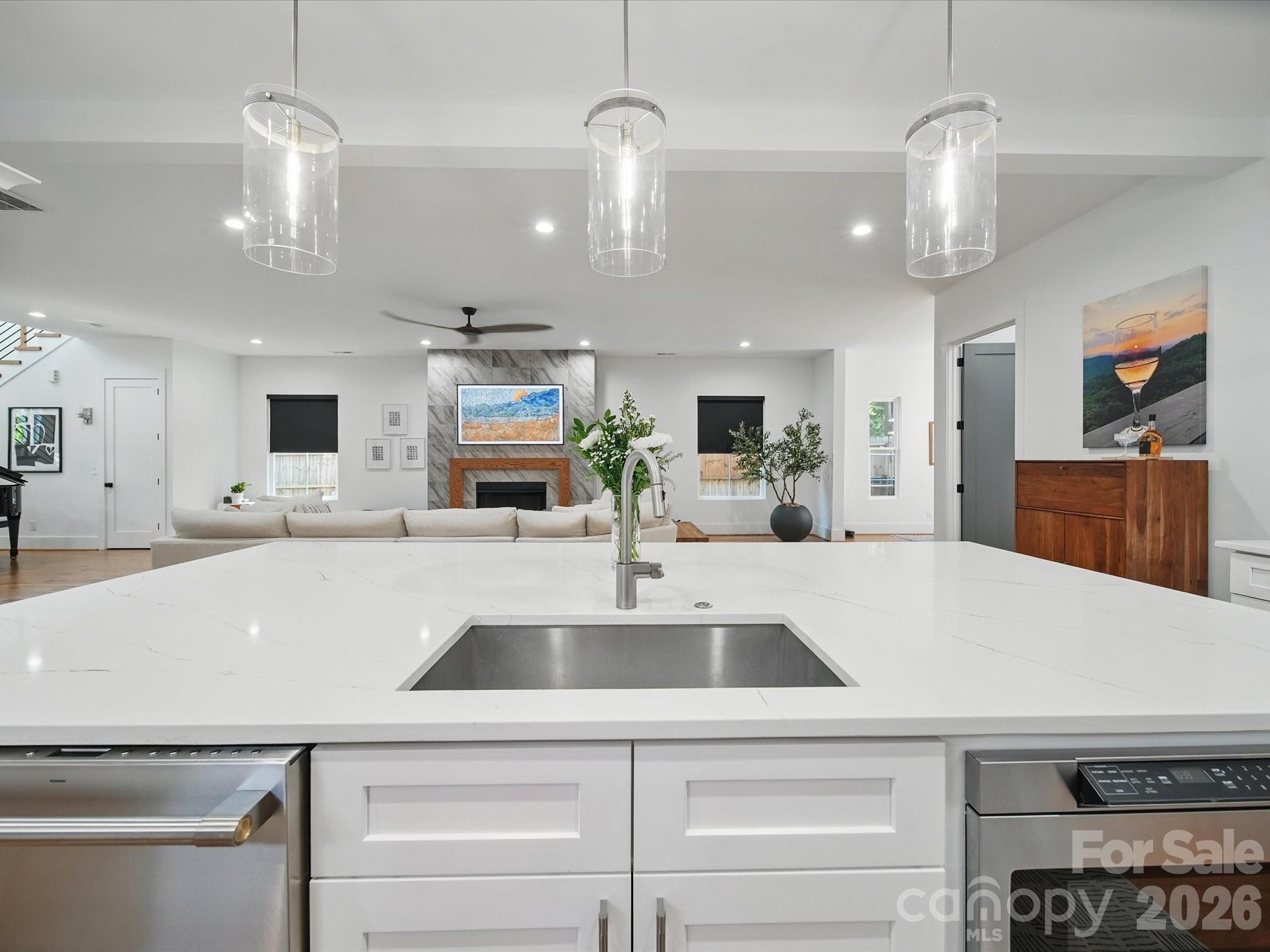 708 Cross Trail Drive, Charlotte, NC - photo 4 of 45