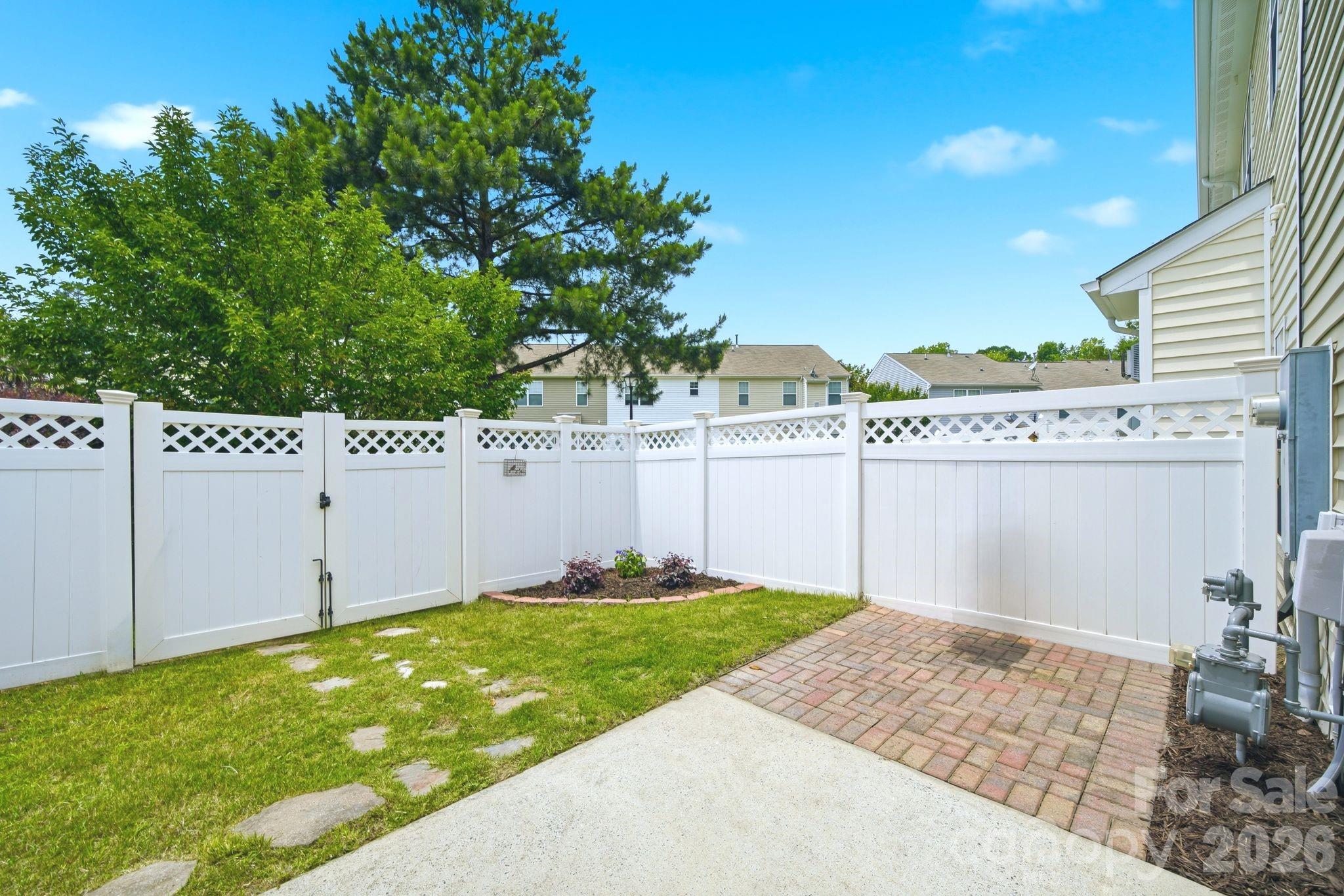 Photo 25 of 14237 Tamarack Drive, Charlotte, NC