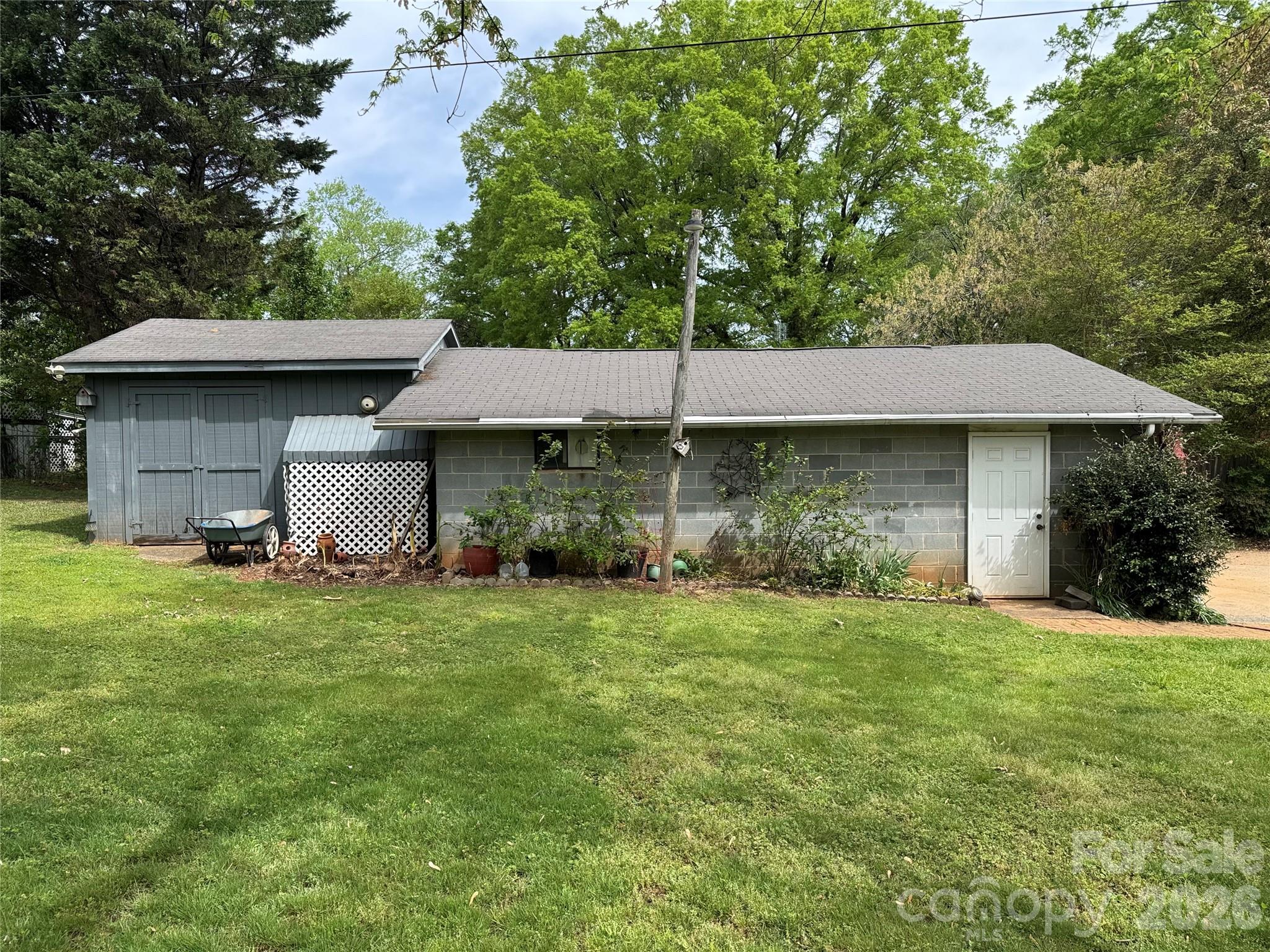 Home for sale at 809 Katherine Avenue, Kings Mountain, NC — photo 35 of 38