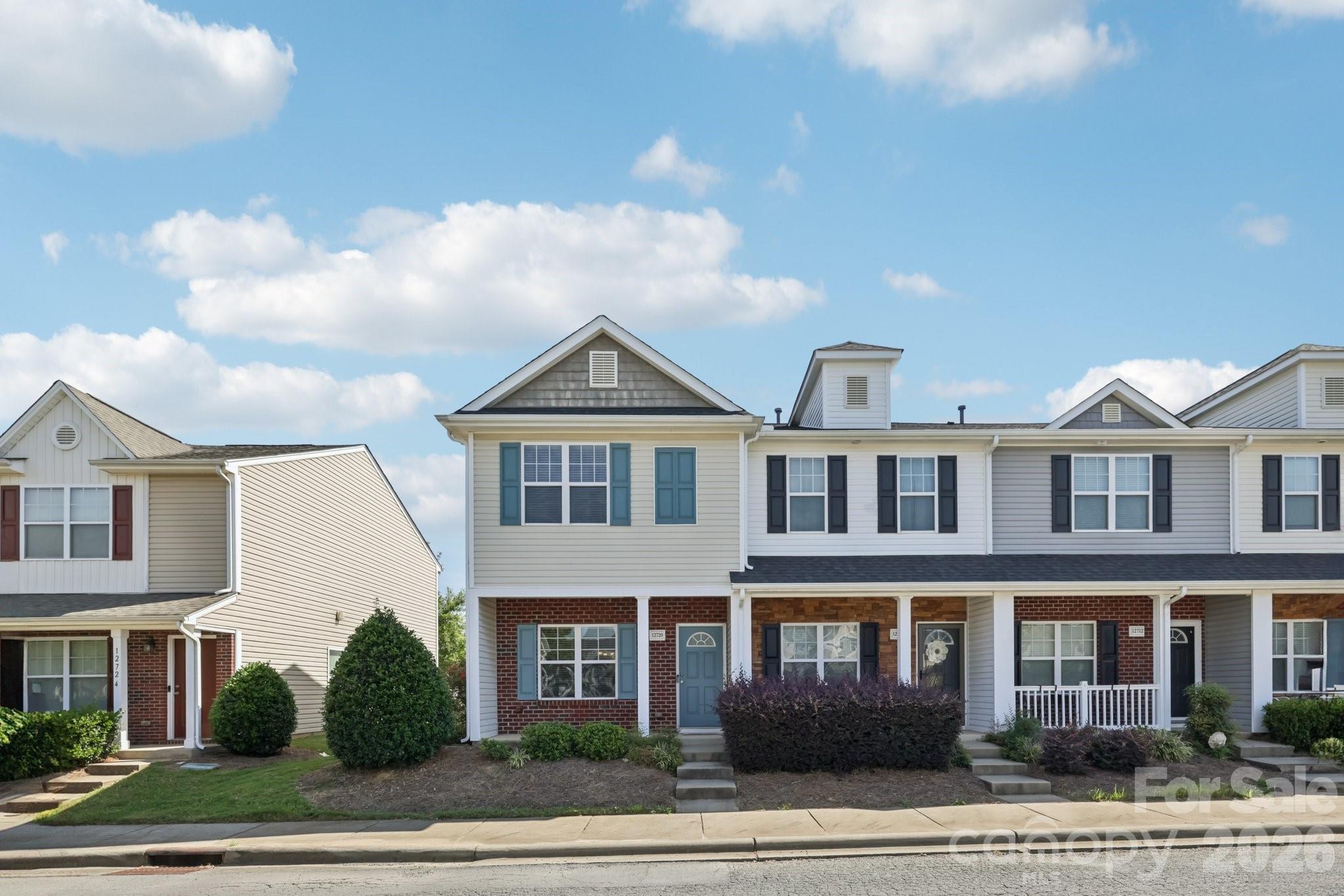 Home for sale at 12720 Livengood Lane, Charlotte, NC — photo 1 of 39