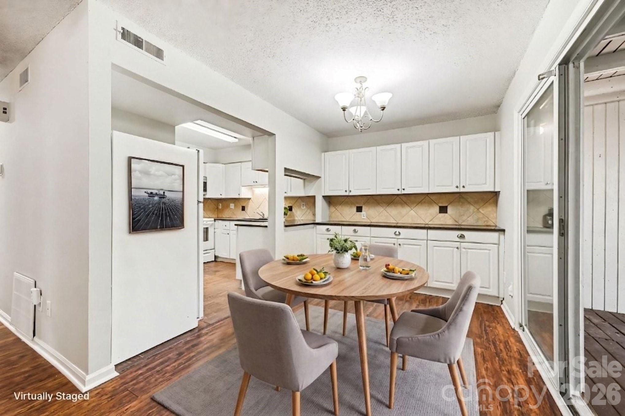 Photo 9 of 7900 Horse Chestnut Lane, Charlotte, NC
