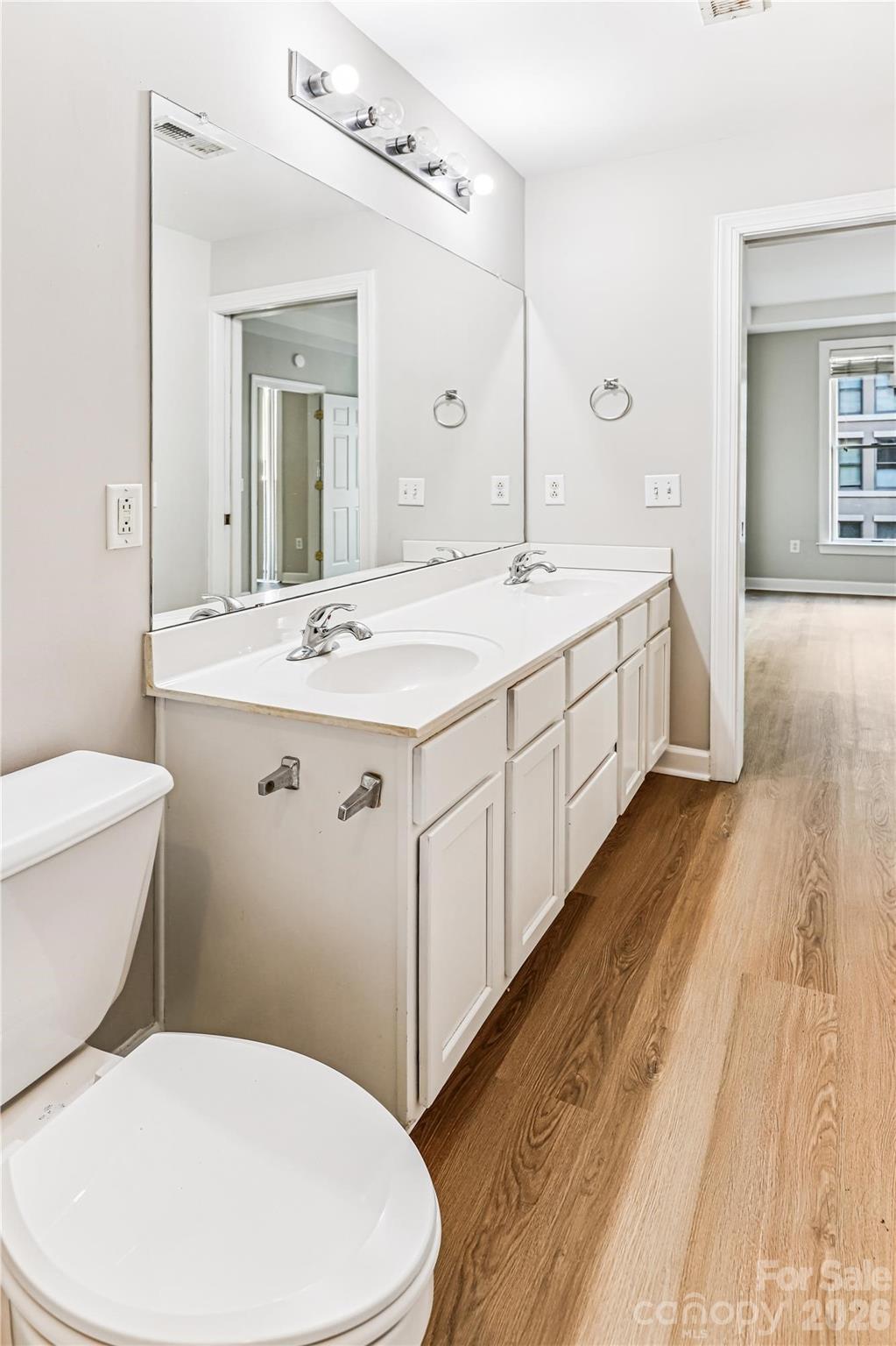 Photo 32 of 718 W Trade Street302, Charlotte, NC