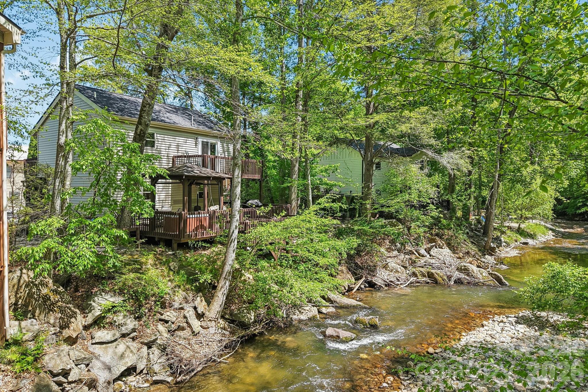 12 Indian Trace Road, Maggie Valley, NC - photo 3 of 46