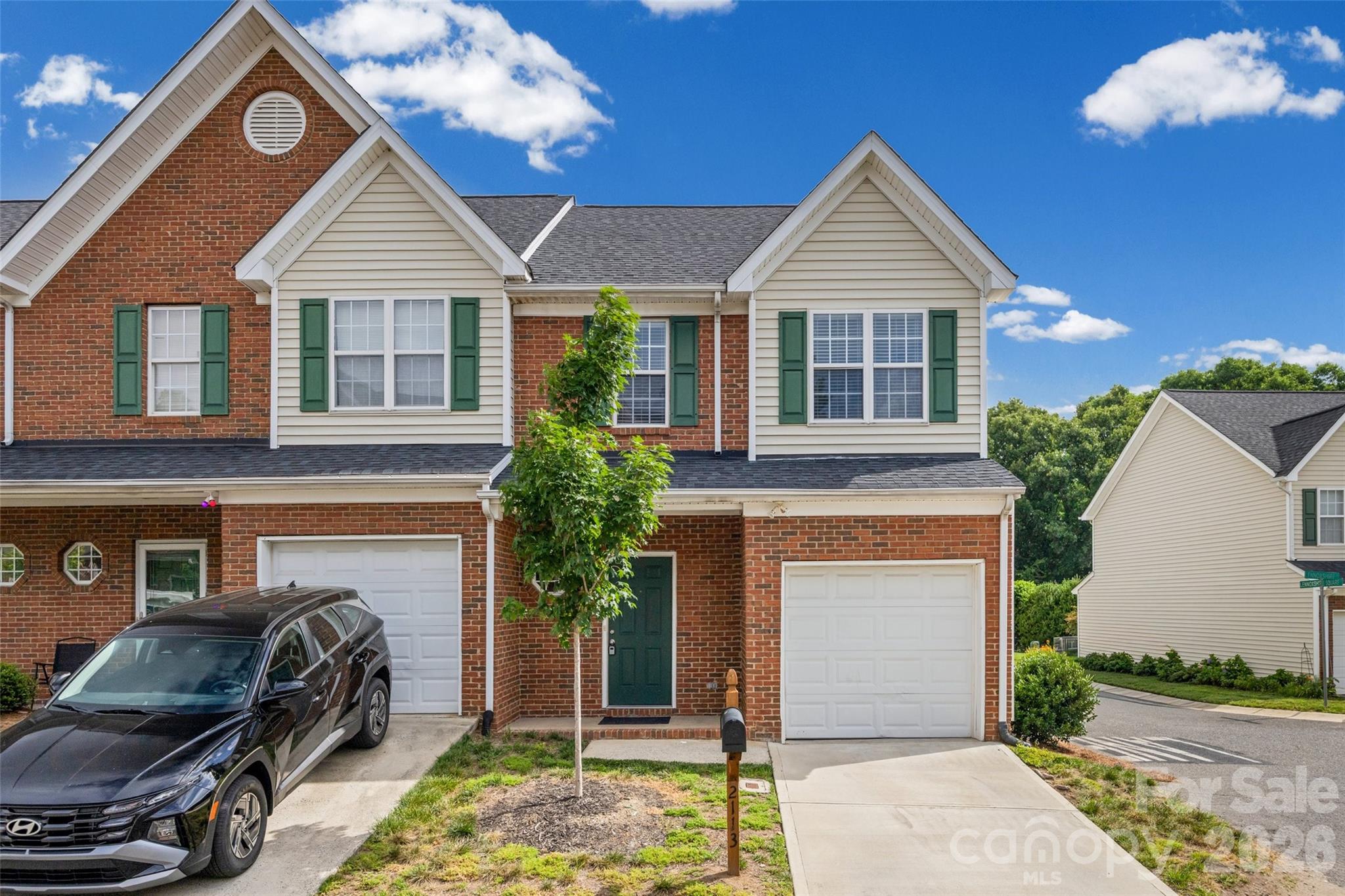 2113 Lennoxshire Square Court, Charlotte, NC