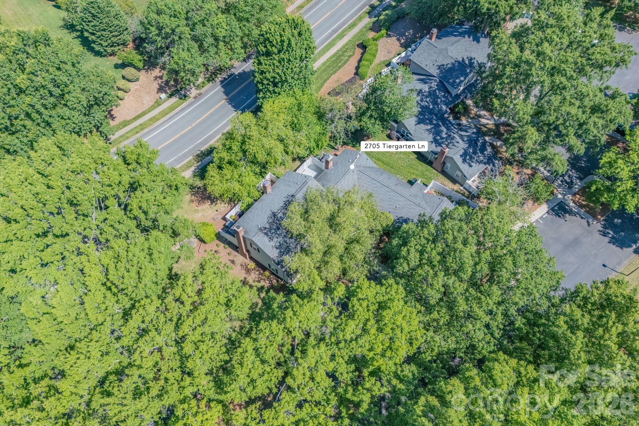 Photo 2 of 2705 Tiergarten Lane, Charlotte, NC