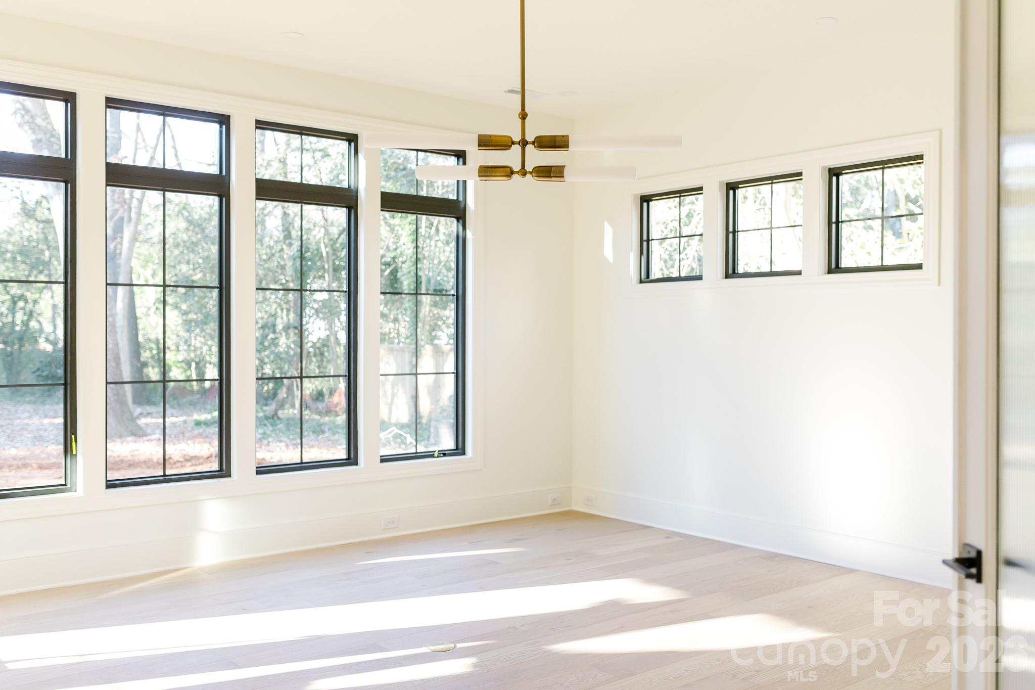 Photo 28 of 519 Meadowbrook Road, Charlotte, NC
