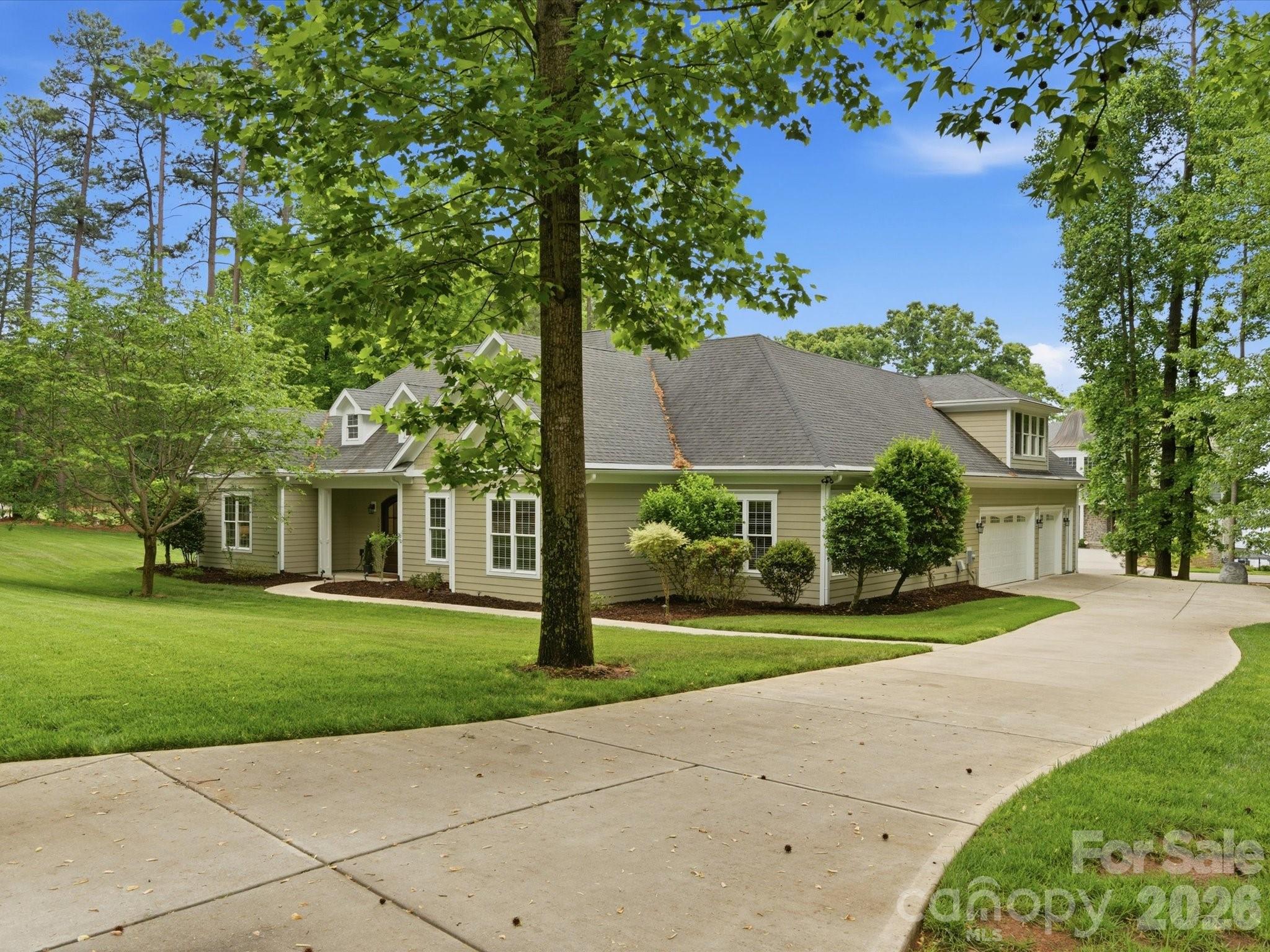 Photo 3 of 505 Stonemarker Road, Mooresville, NC