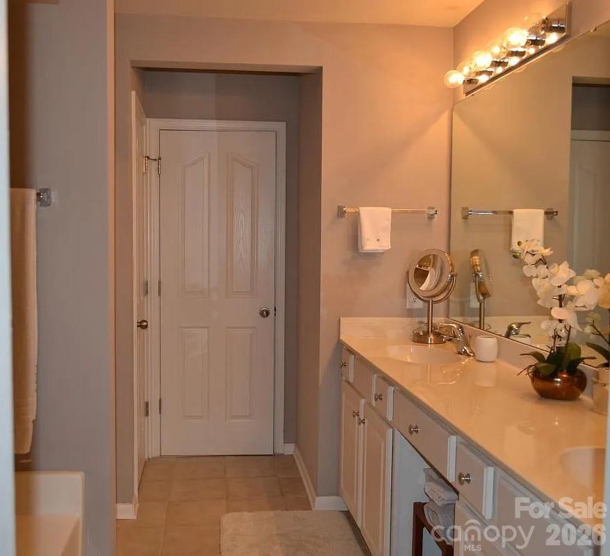 Photo 8 of 9032 Bishop Crest Lane, Charlotte, NC