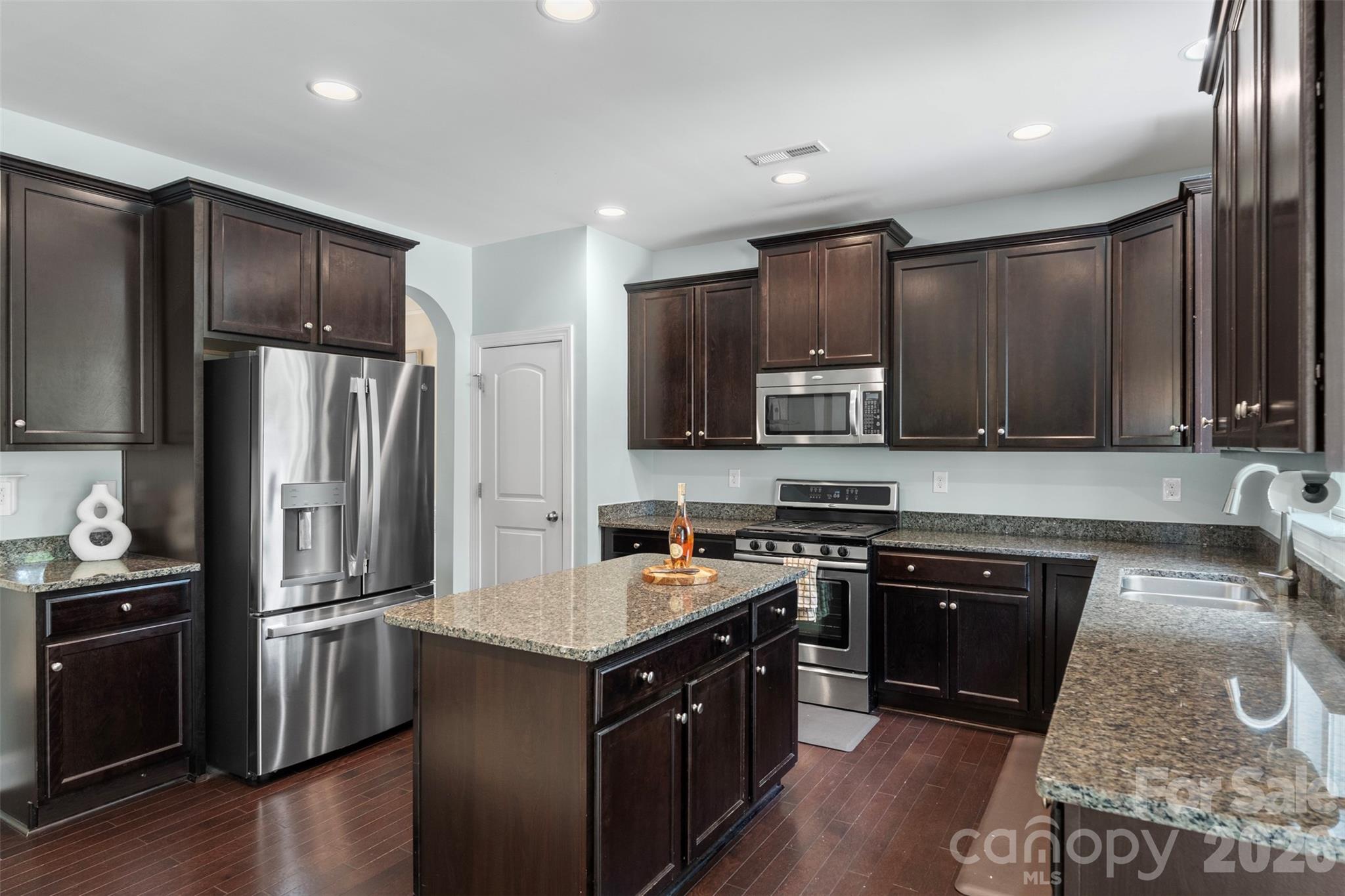 975 Rock Forest Way, Fort Mill, SC - photo 11 of 45